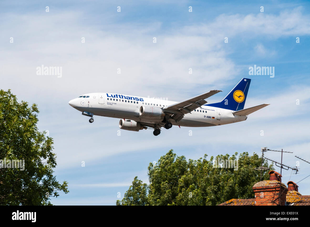 Side View 737 Stock Photos & Side View 737 Stock Images - Alamy