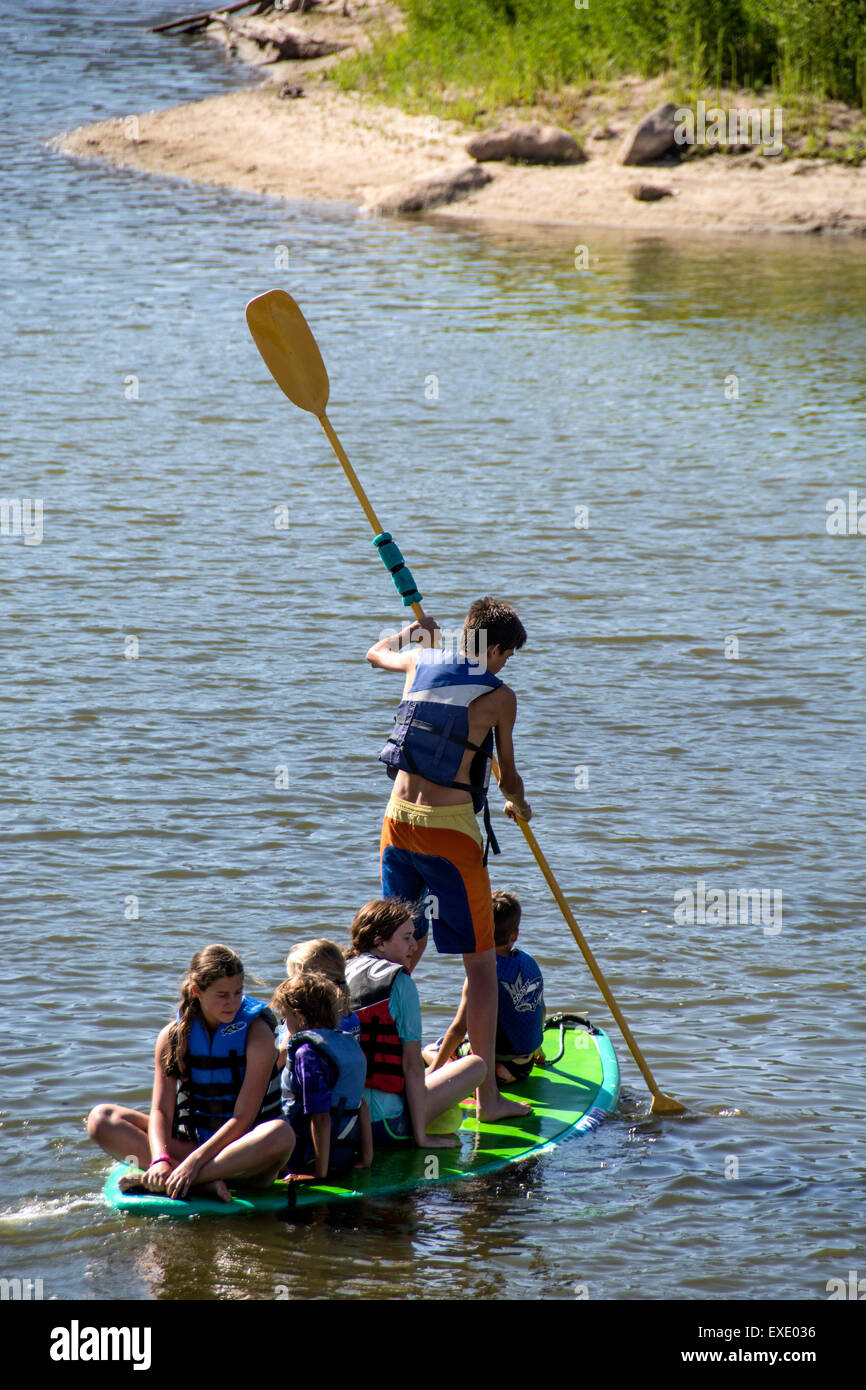 Summer camp activities teens hi-res stock photography and images - Alamy