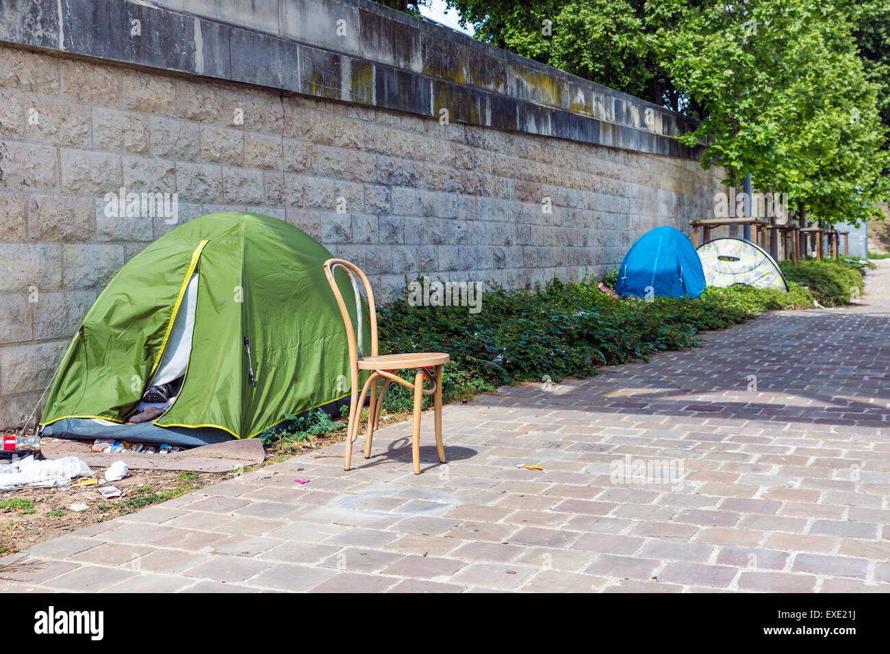 Homeless camp paris hi-res stock photography and images - Alamy
