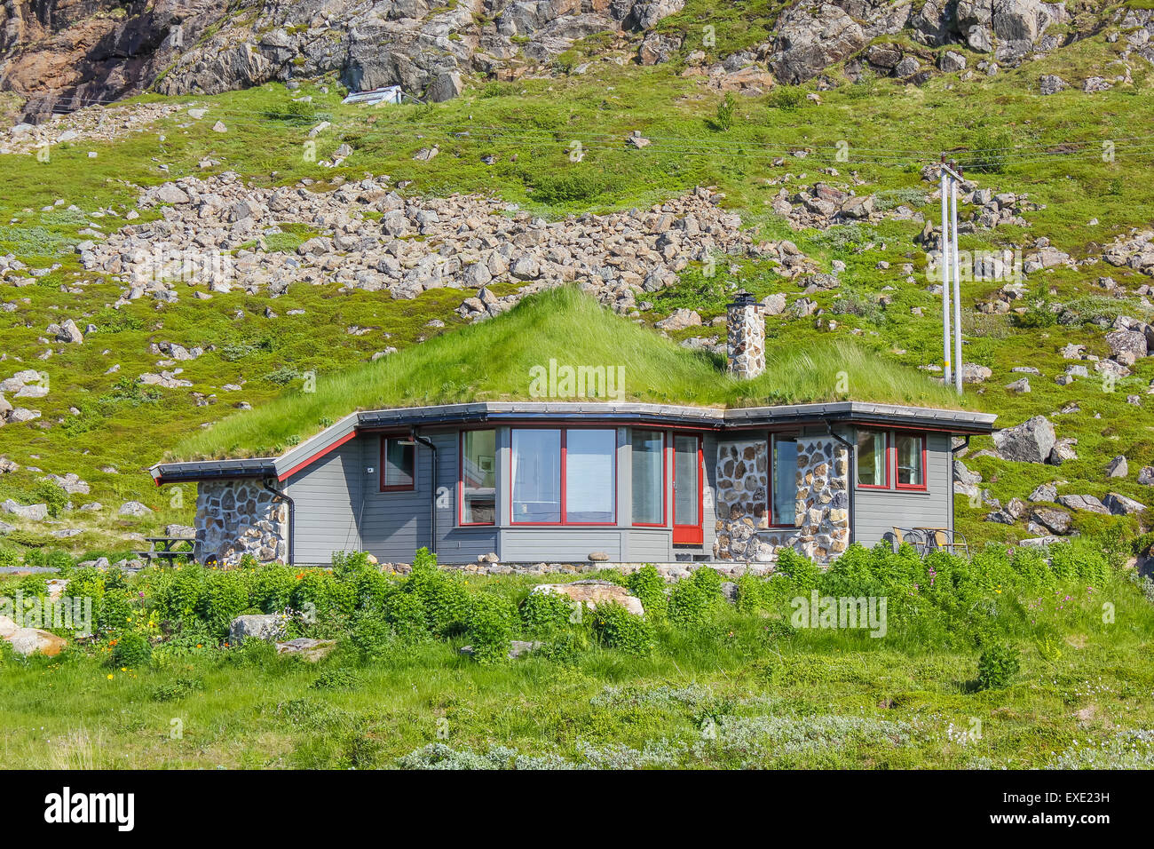 Ecological house hi-res stock photography and images - Alamy