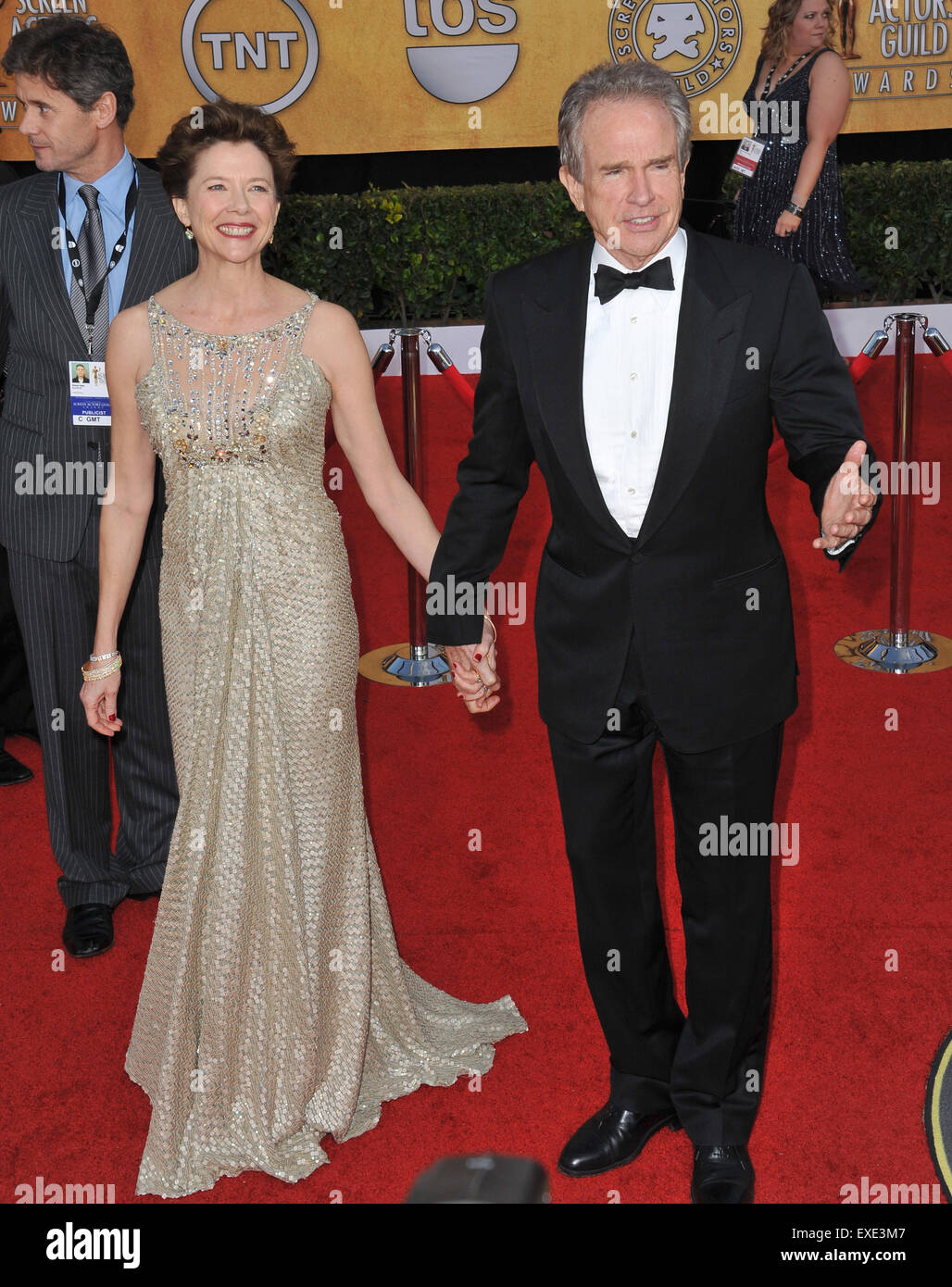 LOS ANGELES, CA - JANUARY 30, 2011: Annette Bening & Warren Beatty at ...
