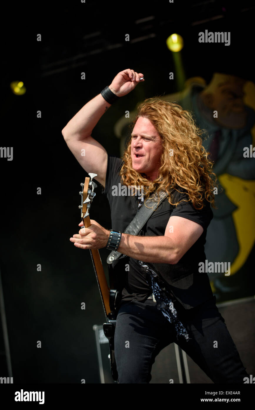 Pat badger and gary cherone hi-res stock photography and images - Alamy
