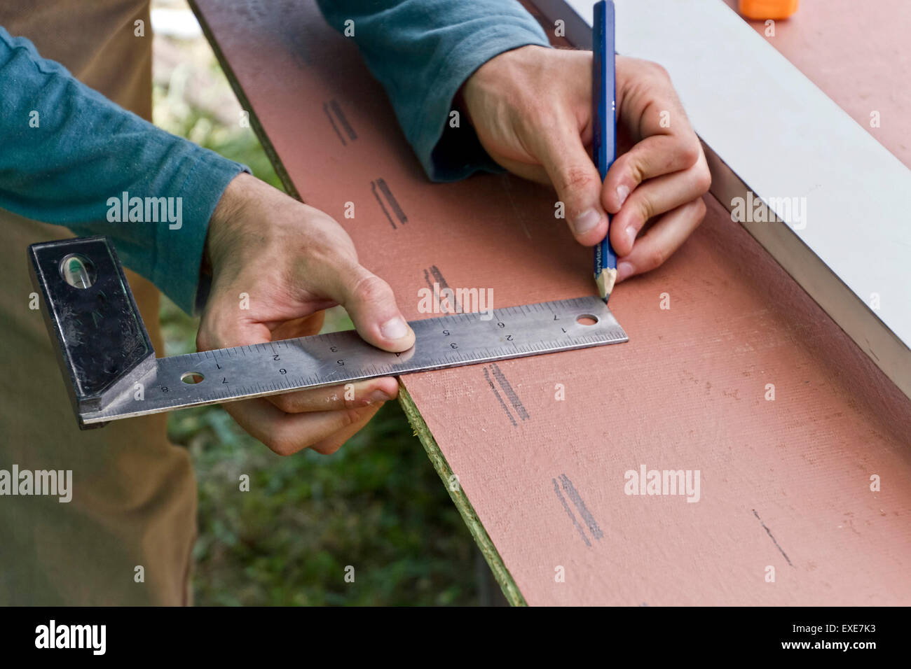 Using a ruler hi-res stock photography and images - Alamy
