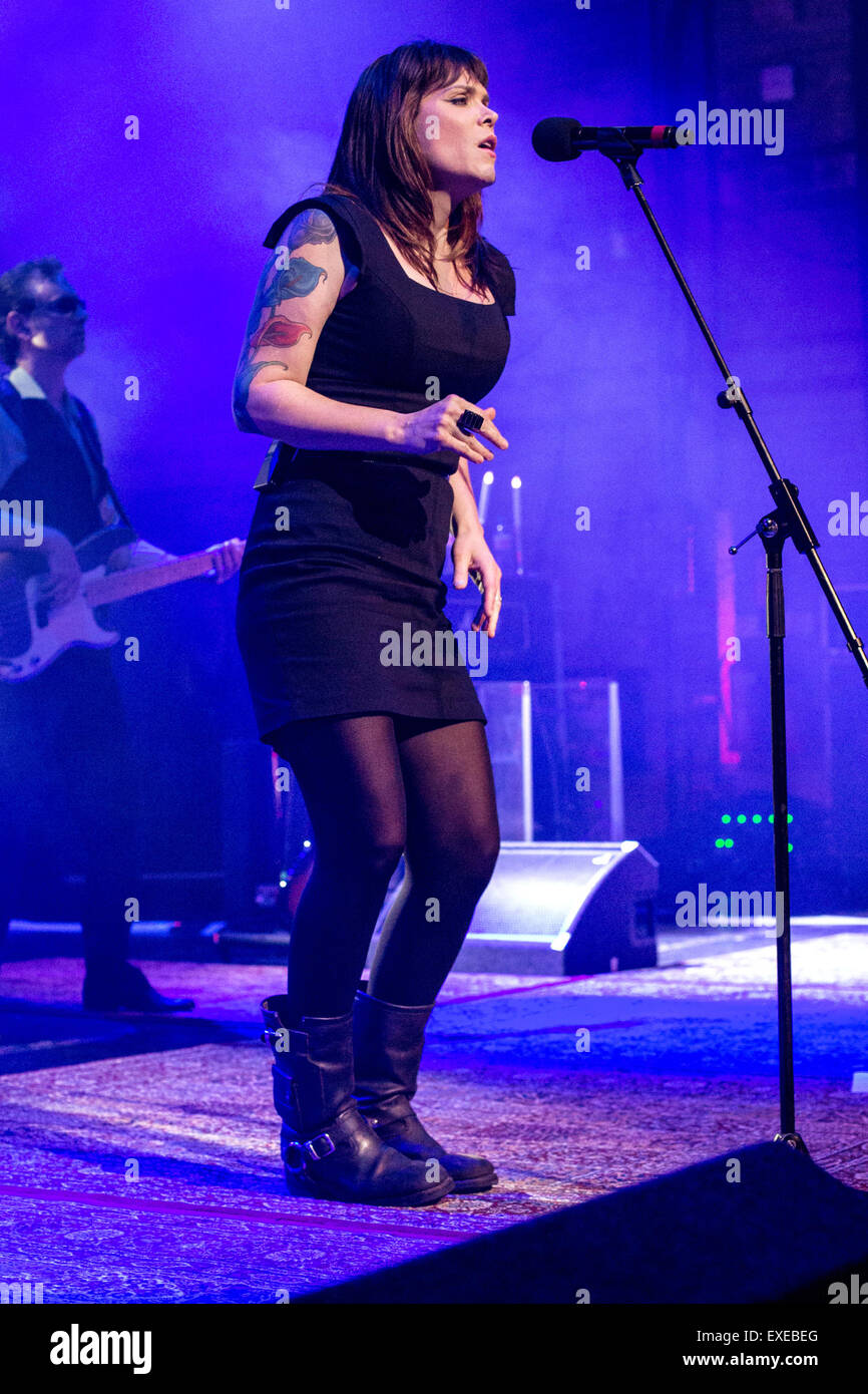American Singer/Songwriter Beth Hart plays the Corn Exchange, Cambridge ...