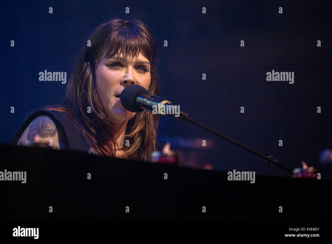 American Singer/Songwriter Beth Hart plays the Corn Exchange, Cambridge ...