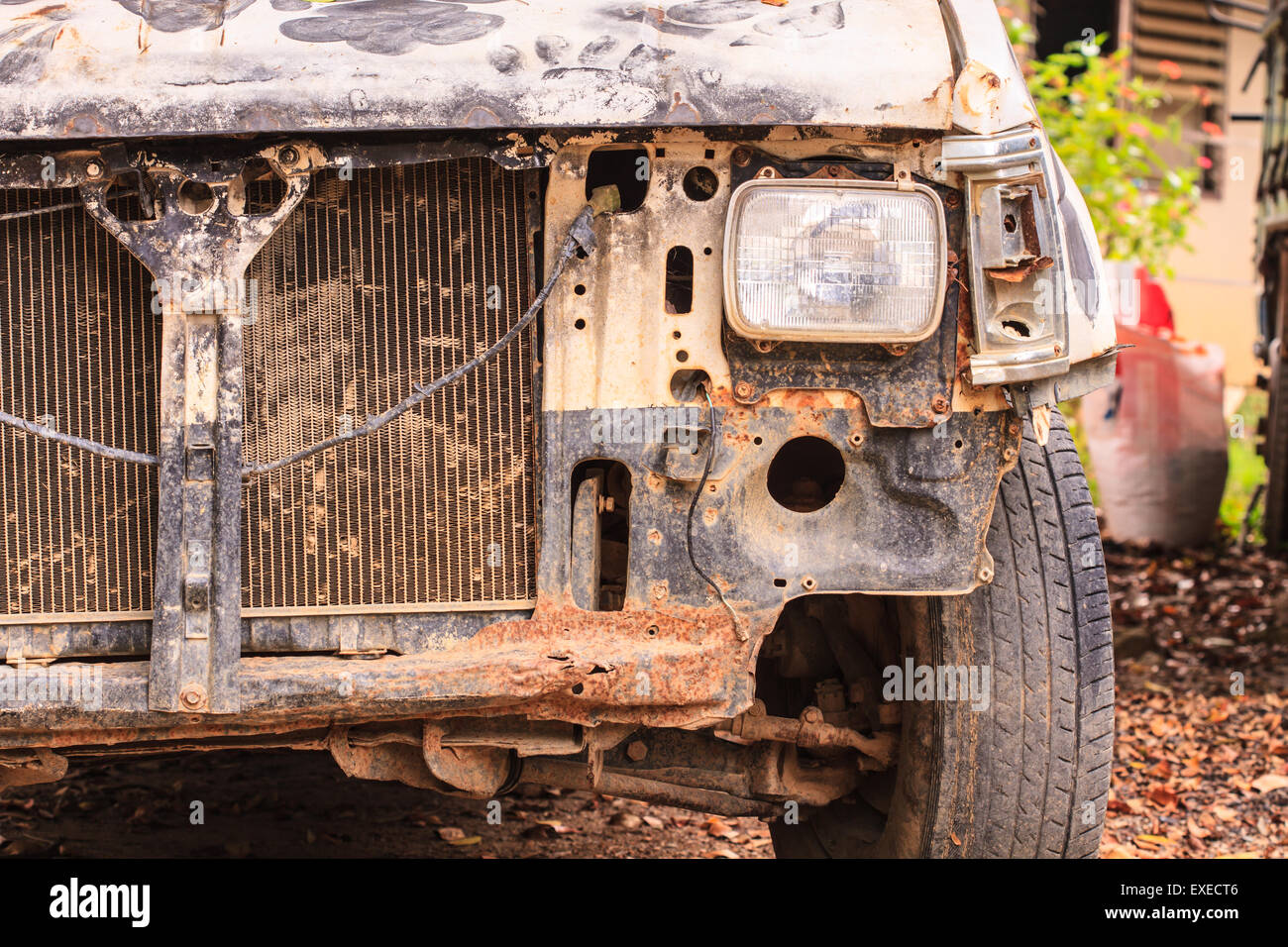 Accident crash damaged car or wreck broken vehicle Stock Photo - Alamy