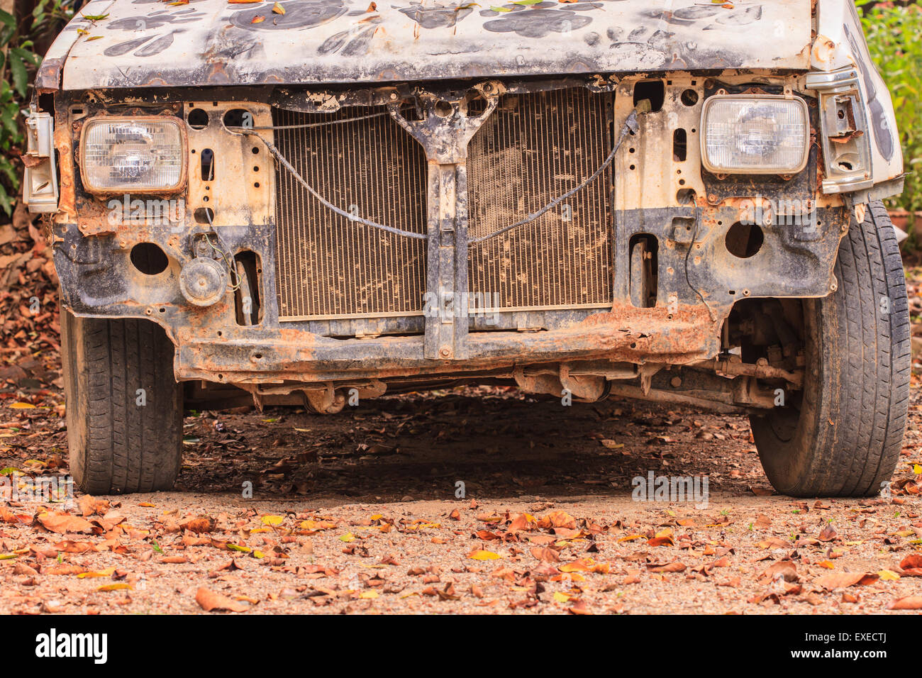 Accident crash damaged car or wreck broken vehicle Stock Photo - Alamy