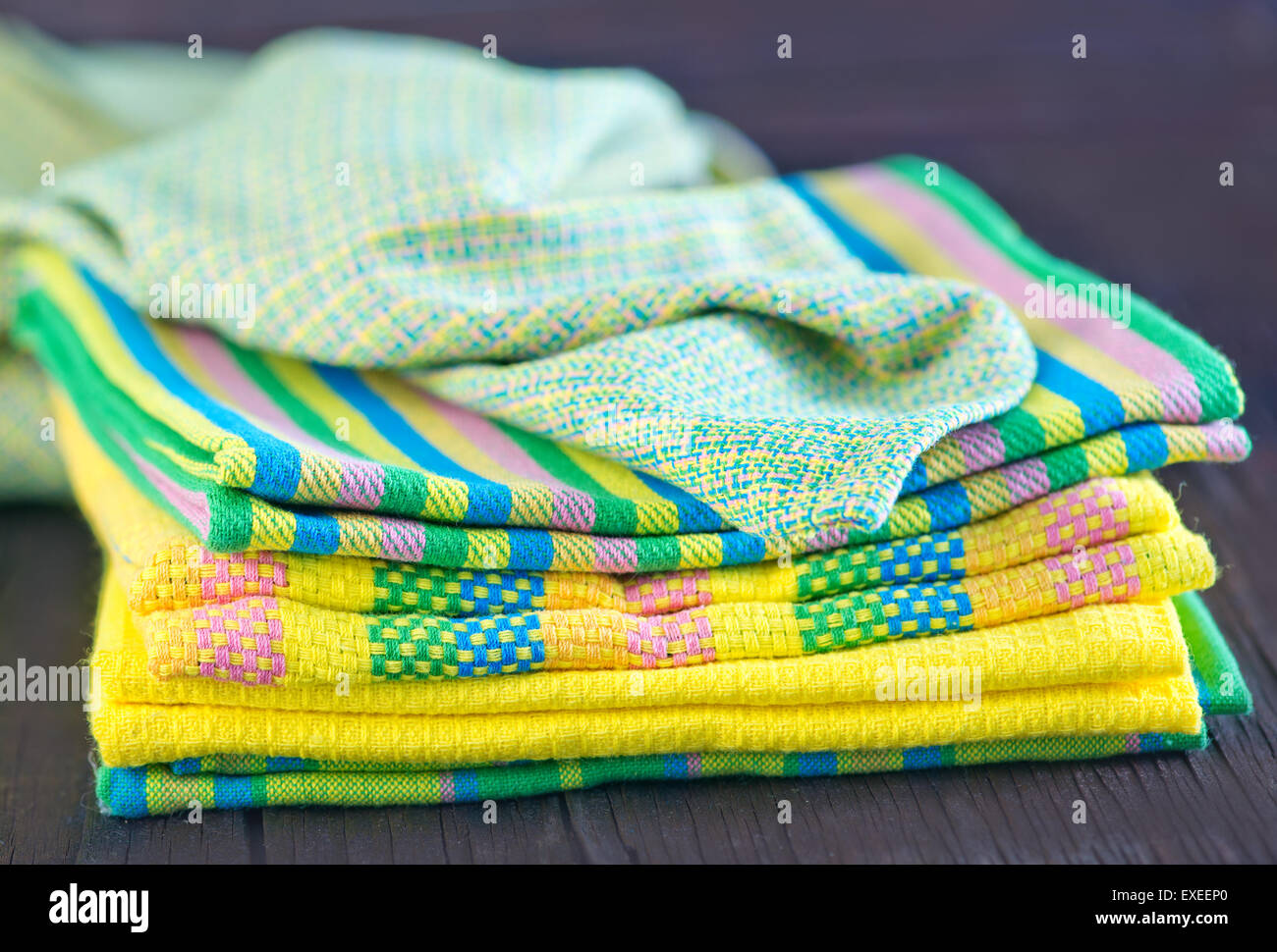 Gift on picnic table hi-res stock photography and images - Alamy