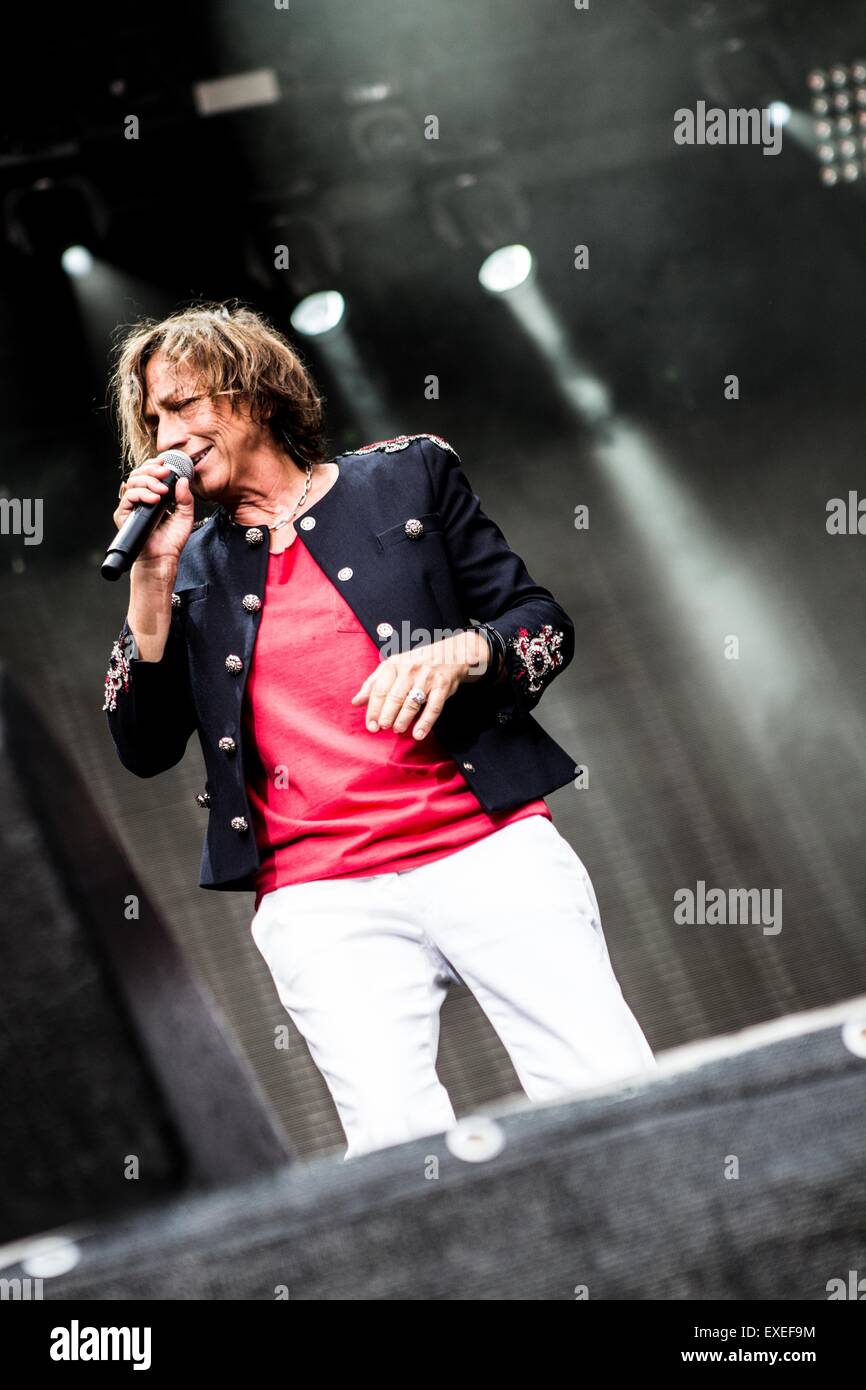 Italian rock singer gianna nannini hi-res stock photography and images ...