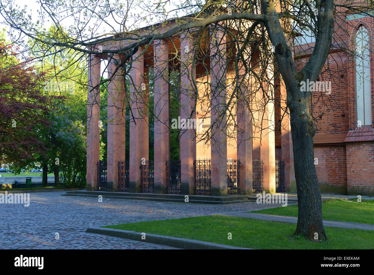 Kaliningrad immanuel kant tomb hi-res stock photography and images - Alamy