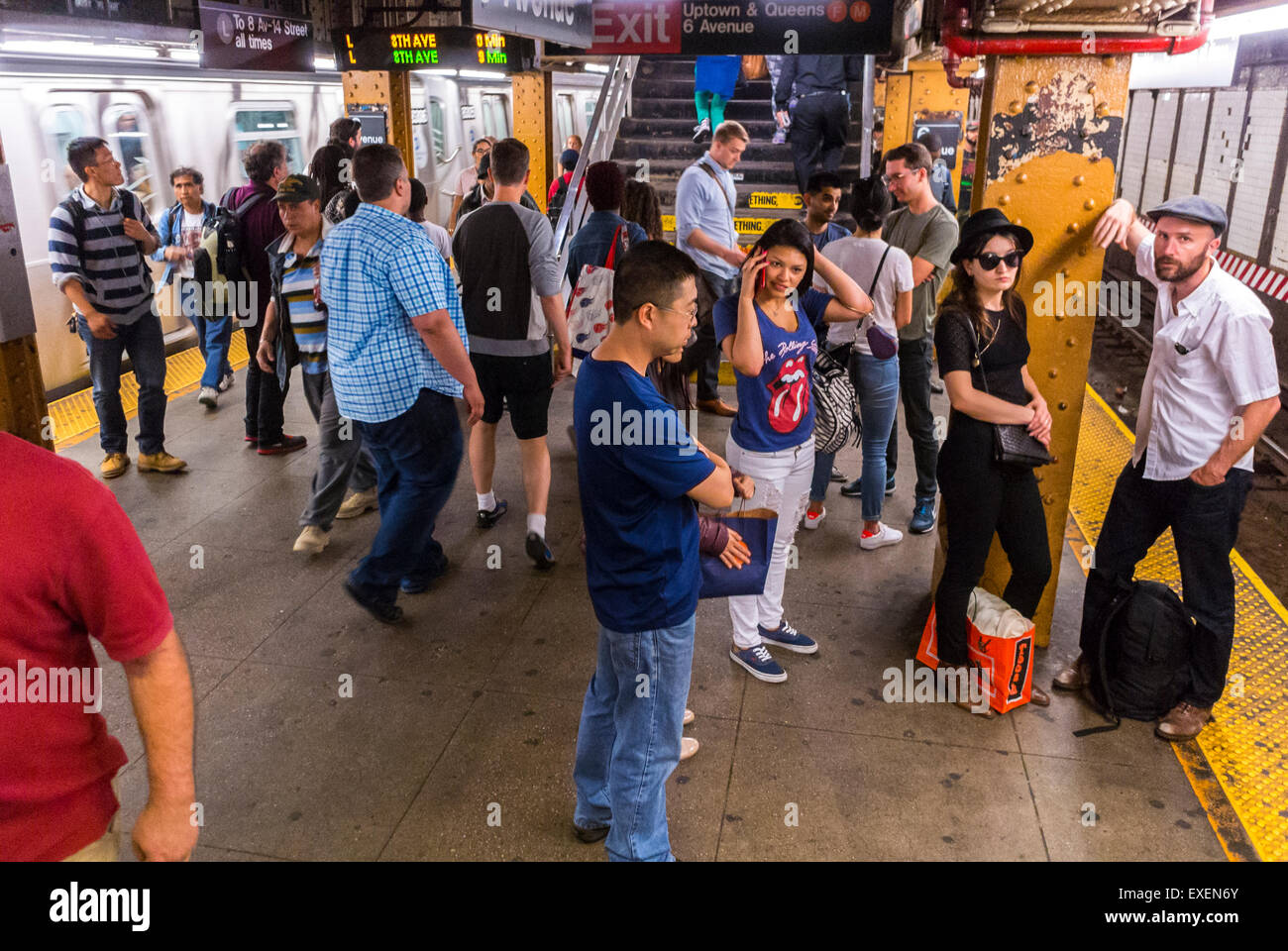 New York City, NY, USA, Large Crowd People Standing, on Crowded NYC ...