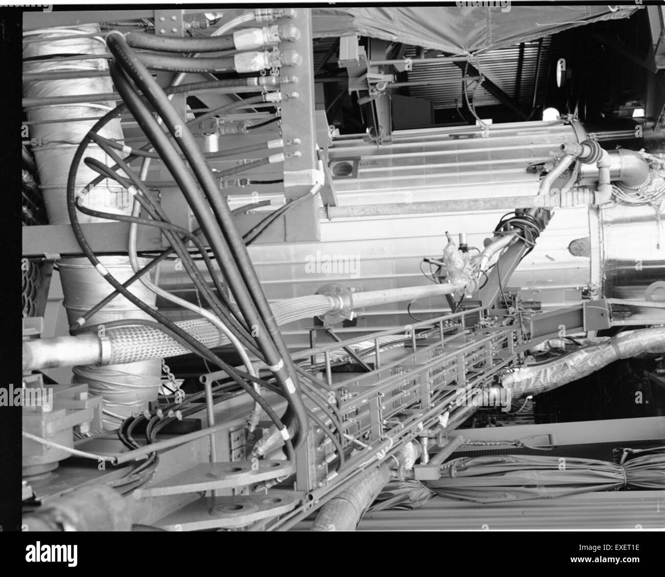 Umbilical cable hi-res stock photography and images - Alamy