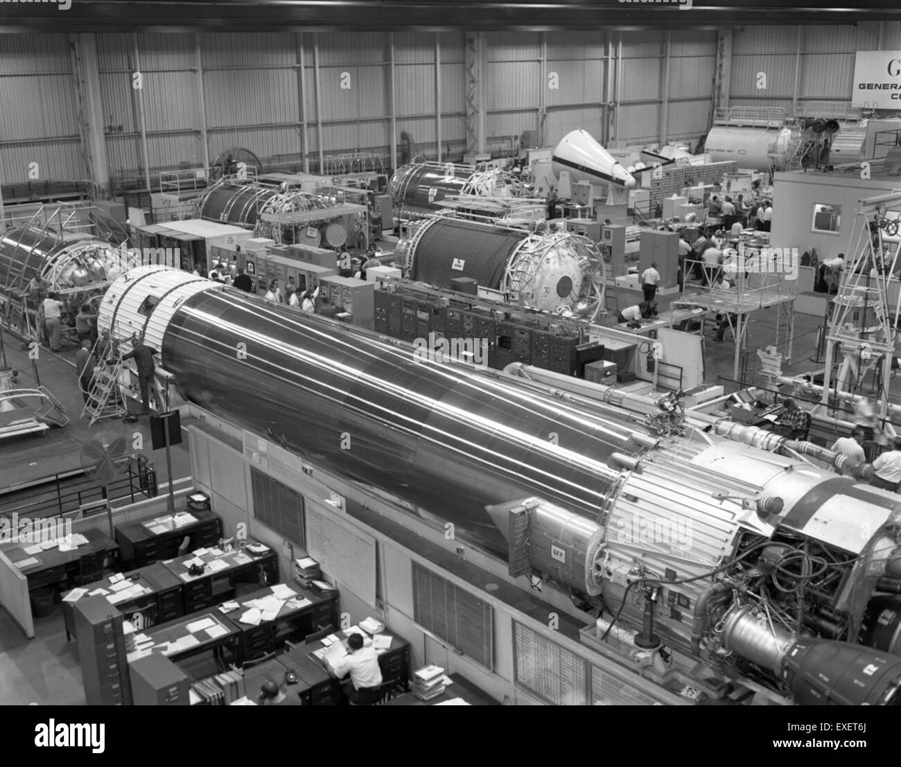 April 9 1965 Black and White Stock Photos & Images - Alamy