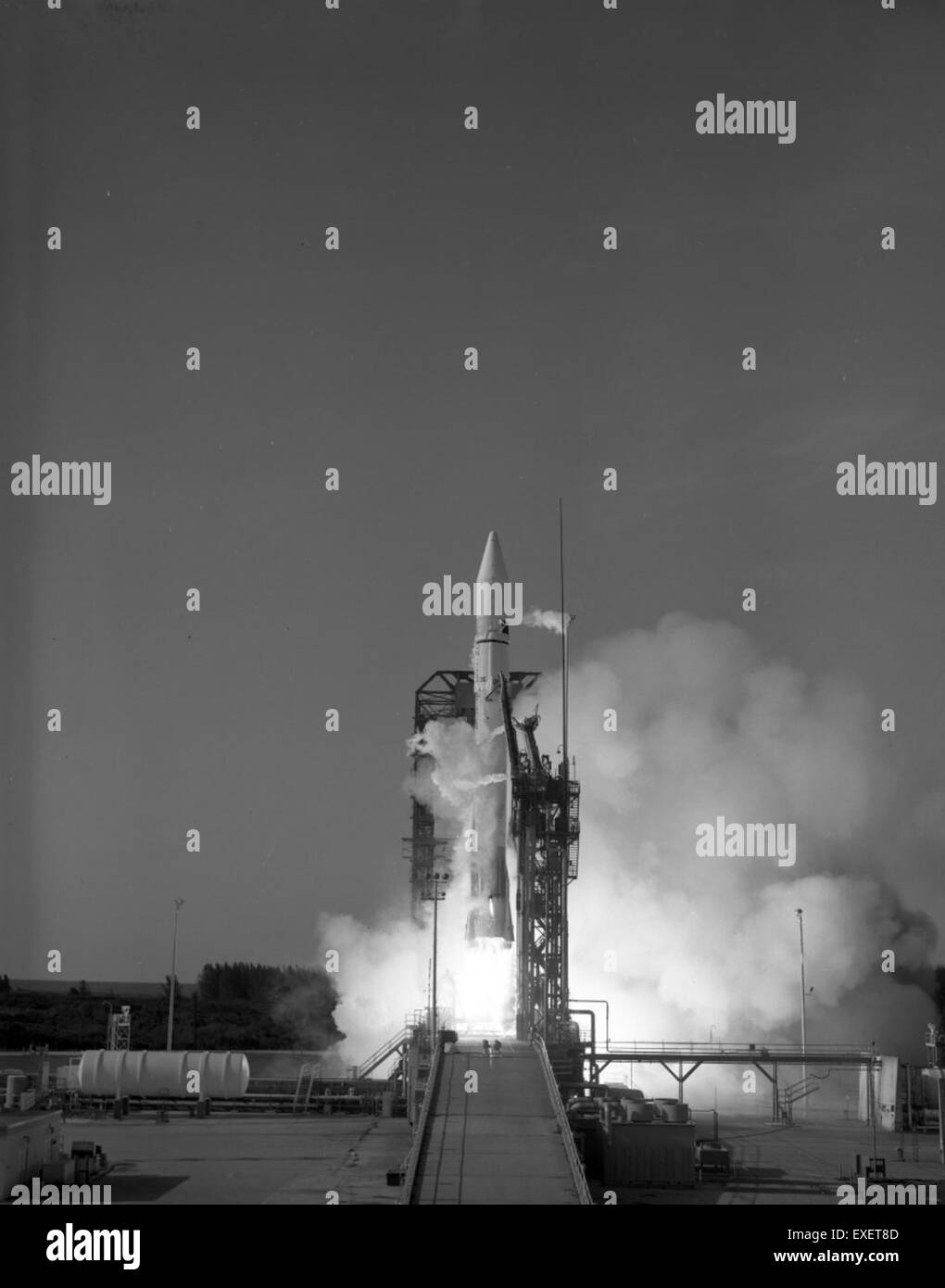 Atlas Centaur 35 Details Liftoff of AC 35, INTELSAT IV Stock Photo - Alamy
