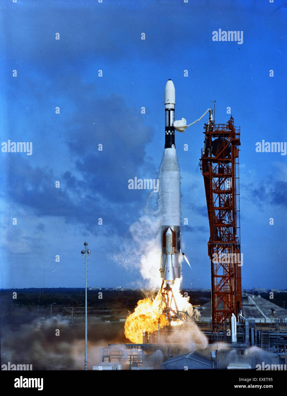 Mars flyby hi-res stock photography and images - Alamy