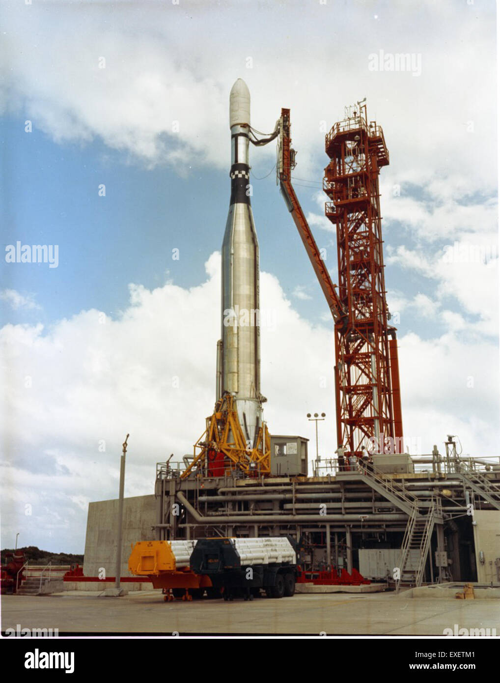 Atlas agena launch tower pullback test hi-res stock photography and ...