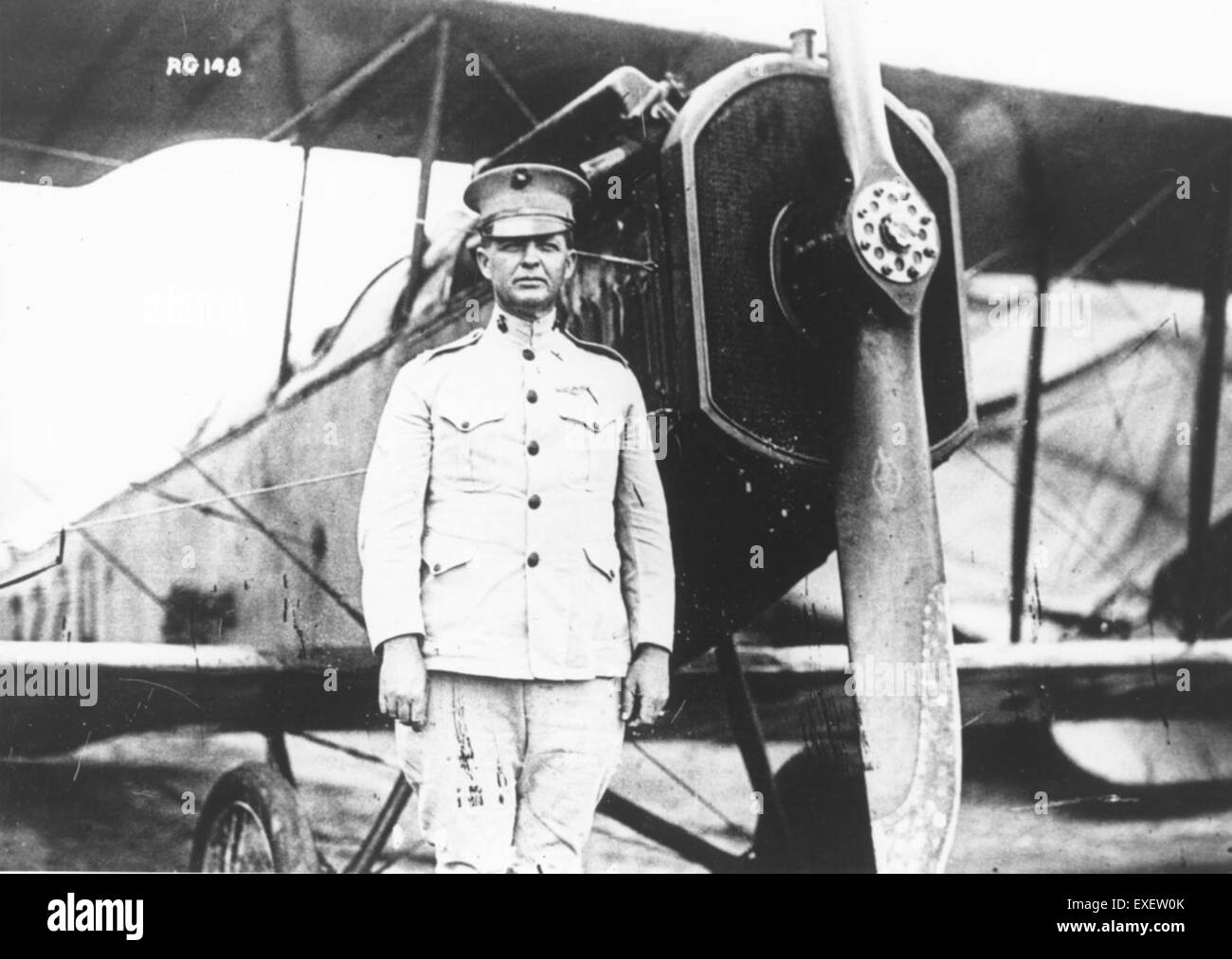 Officer u s marine corps Black and White Stock Photos & Images - Alamy