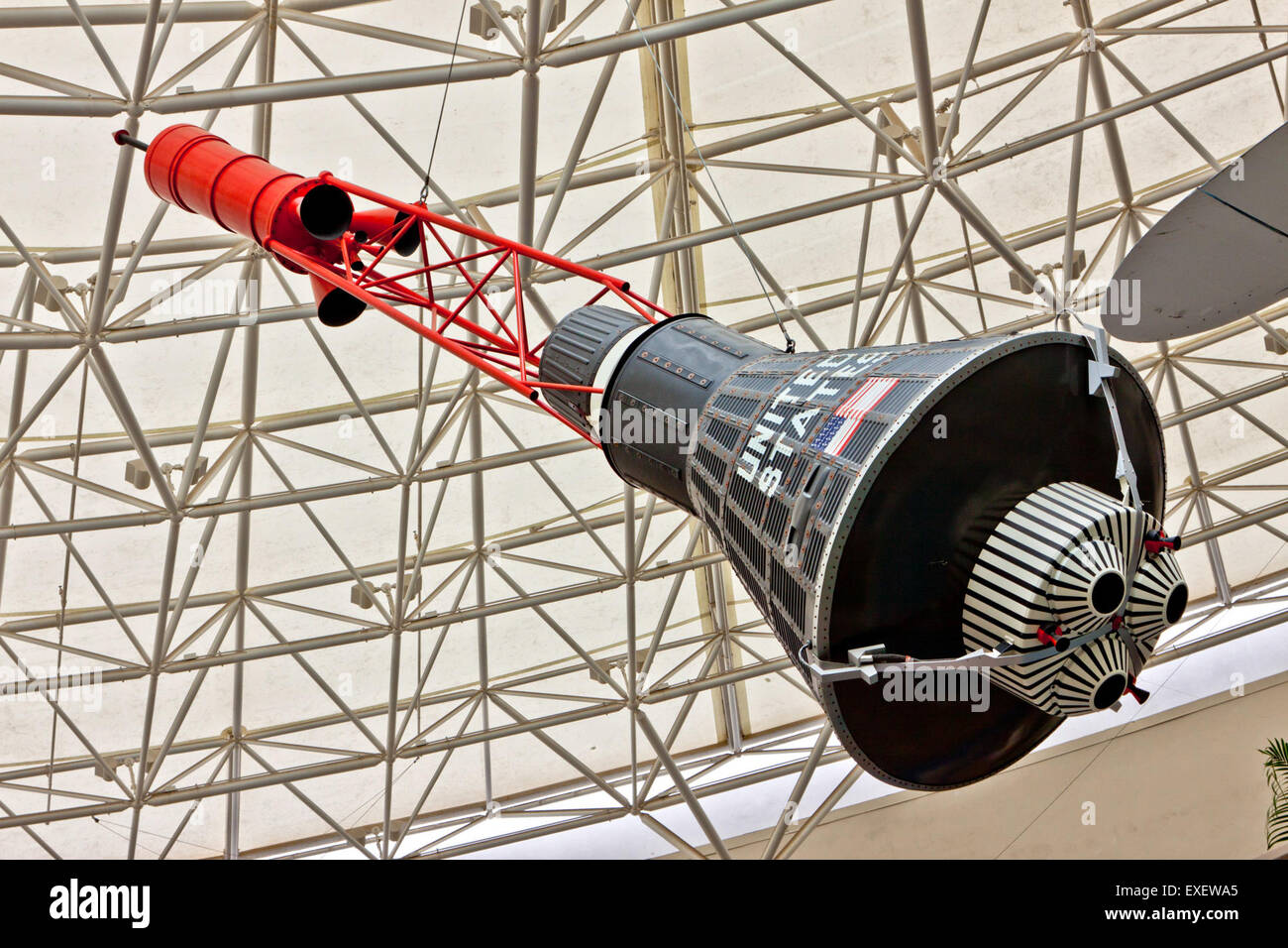 Mercury spacecraft hi-res stock photography and images - Alamy