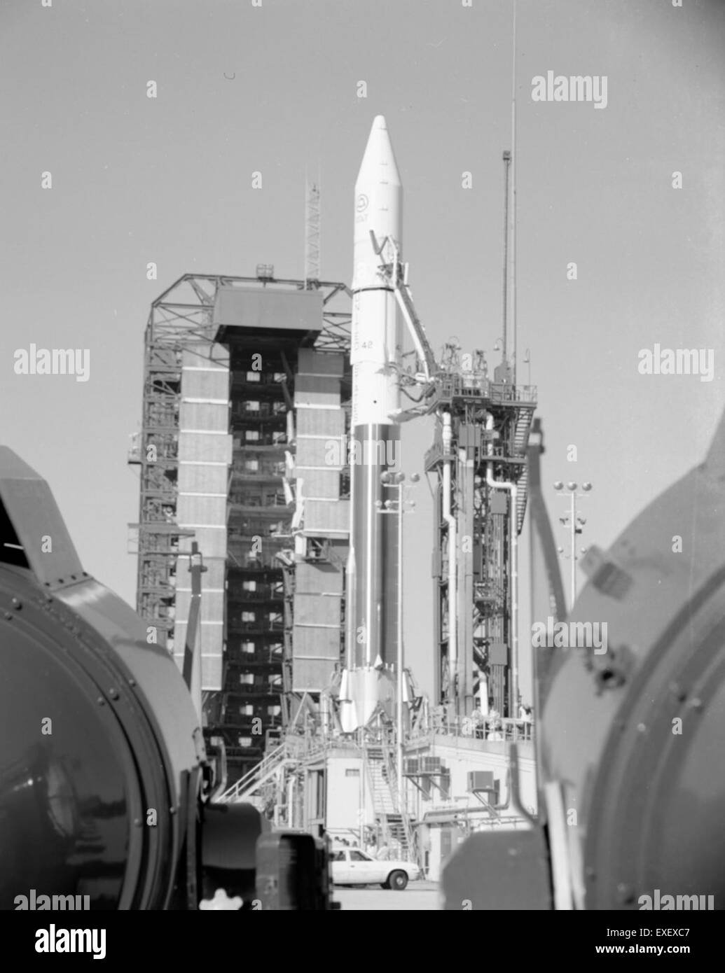 Atlas Centaur 42 Details Comstar D Satellite; Complex 36A Stock Photo ...