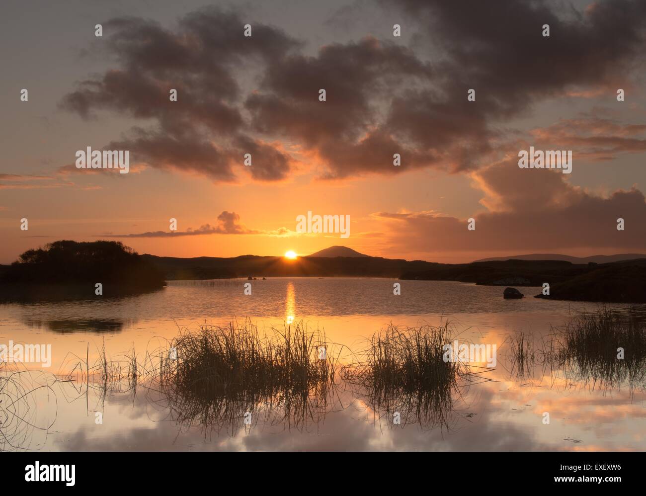 Roundstone bog ireland hi-res stock photography and images - Alamy