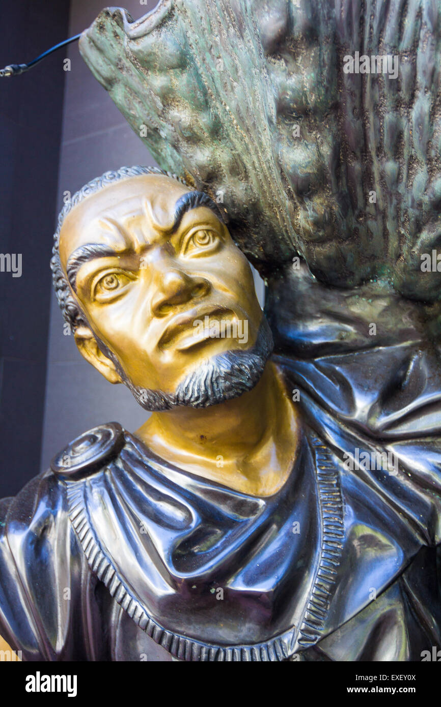 sculpture slave man carrying a pitcher Stock Photo - Alamy