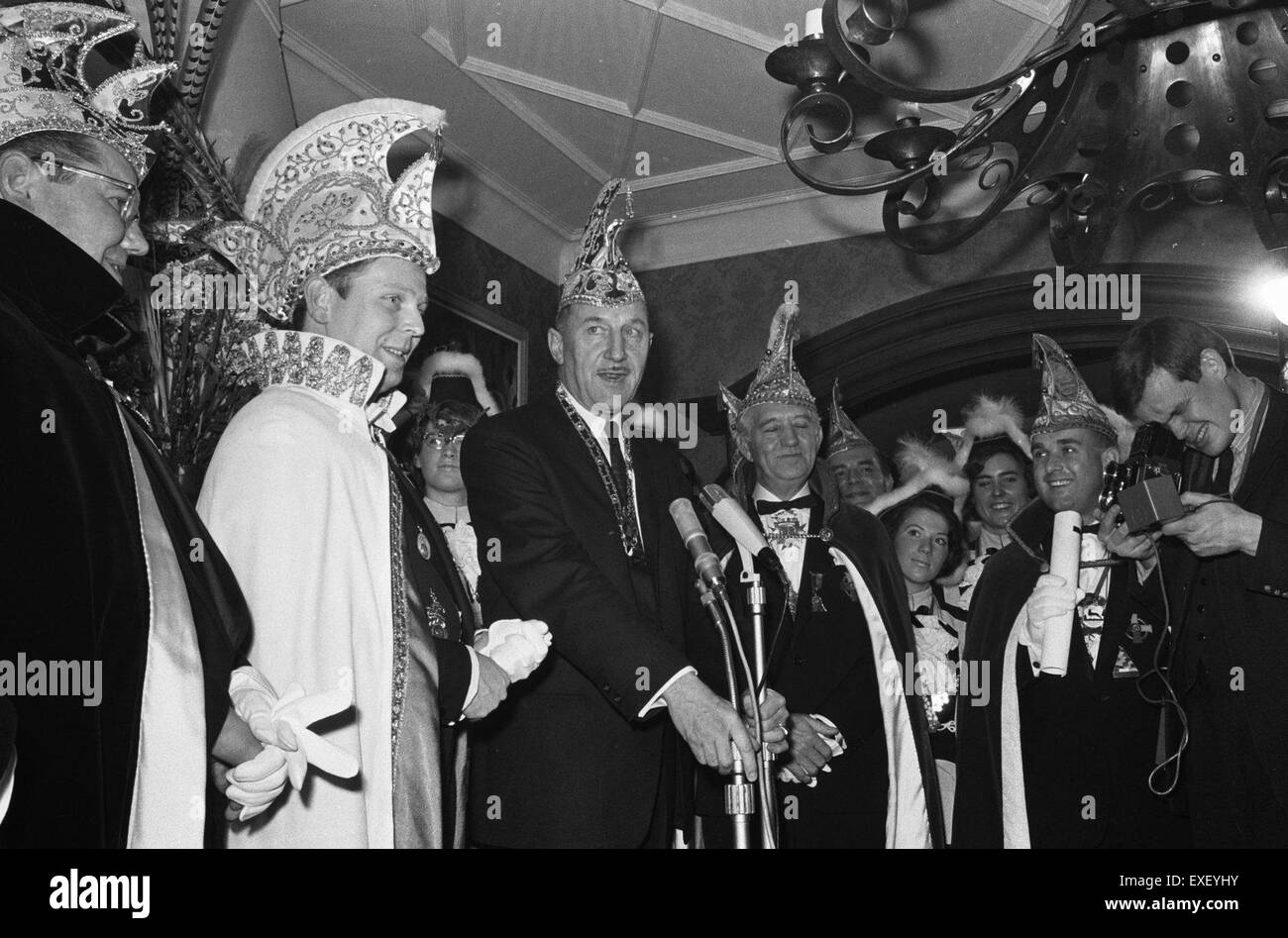 Cultural festivities Black and White Stock Photos & Images - Alamy