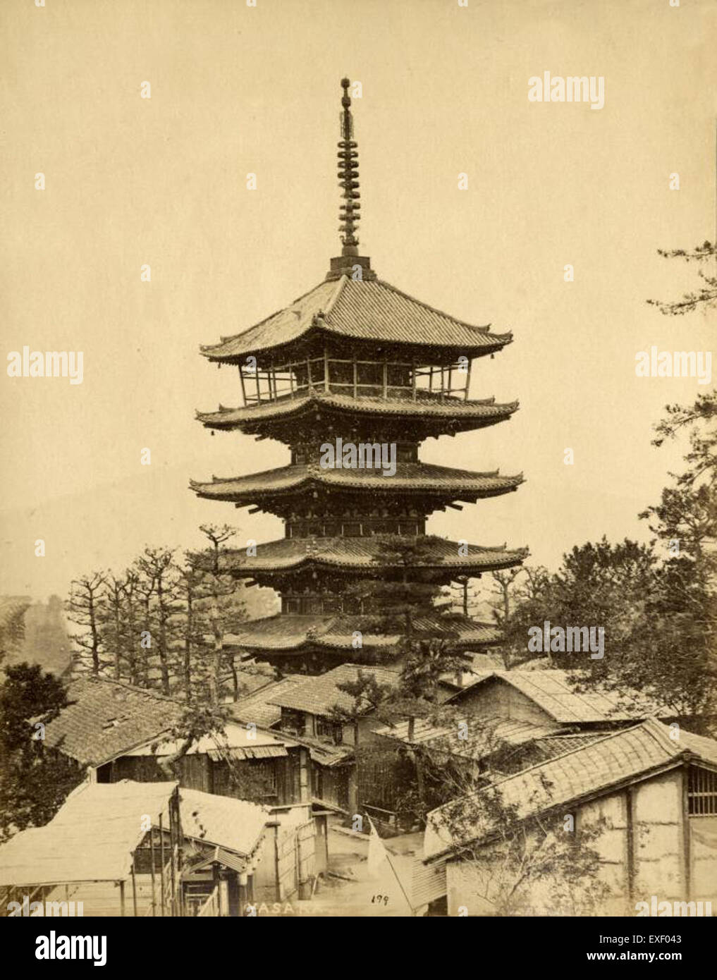 The Yasaka Pagoda, located in Kyoto, Japan, is a historic structure ...
