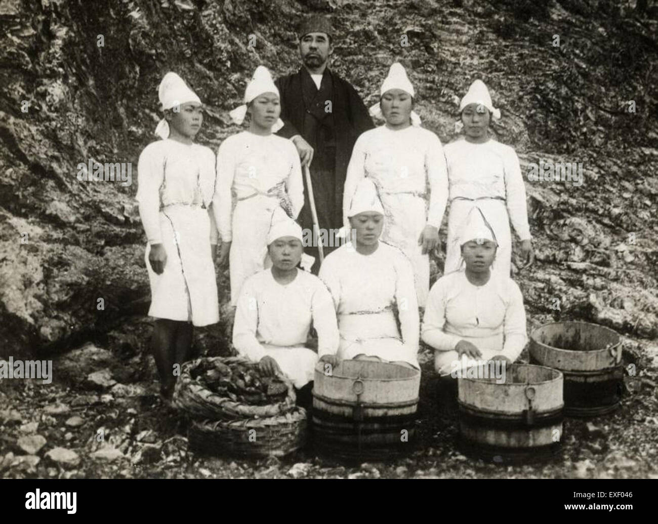 Pearl fishing history hi-res stock photography and images - Alamy