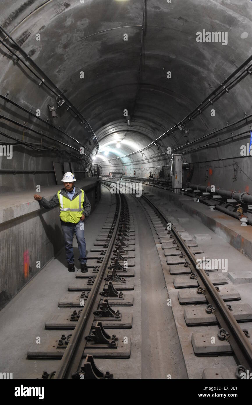 Second avenue subway line hi-res stock photography and images - Alamy