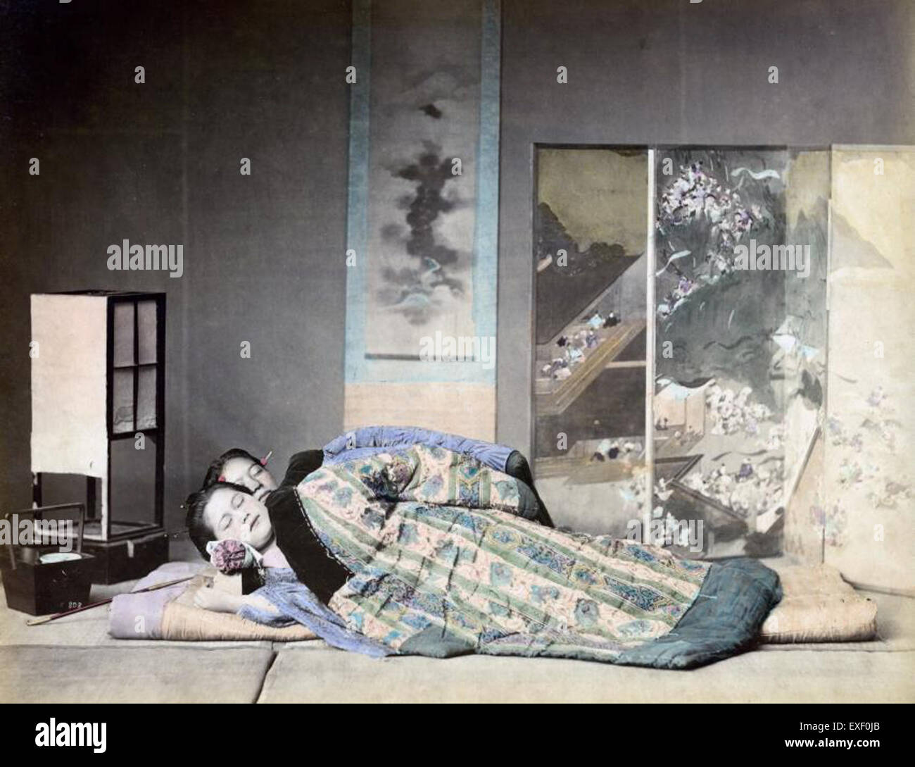 Slapende vrouwen Sleeping women Stock Photo - Alamy