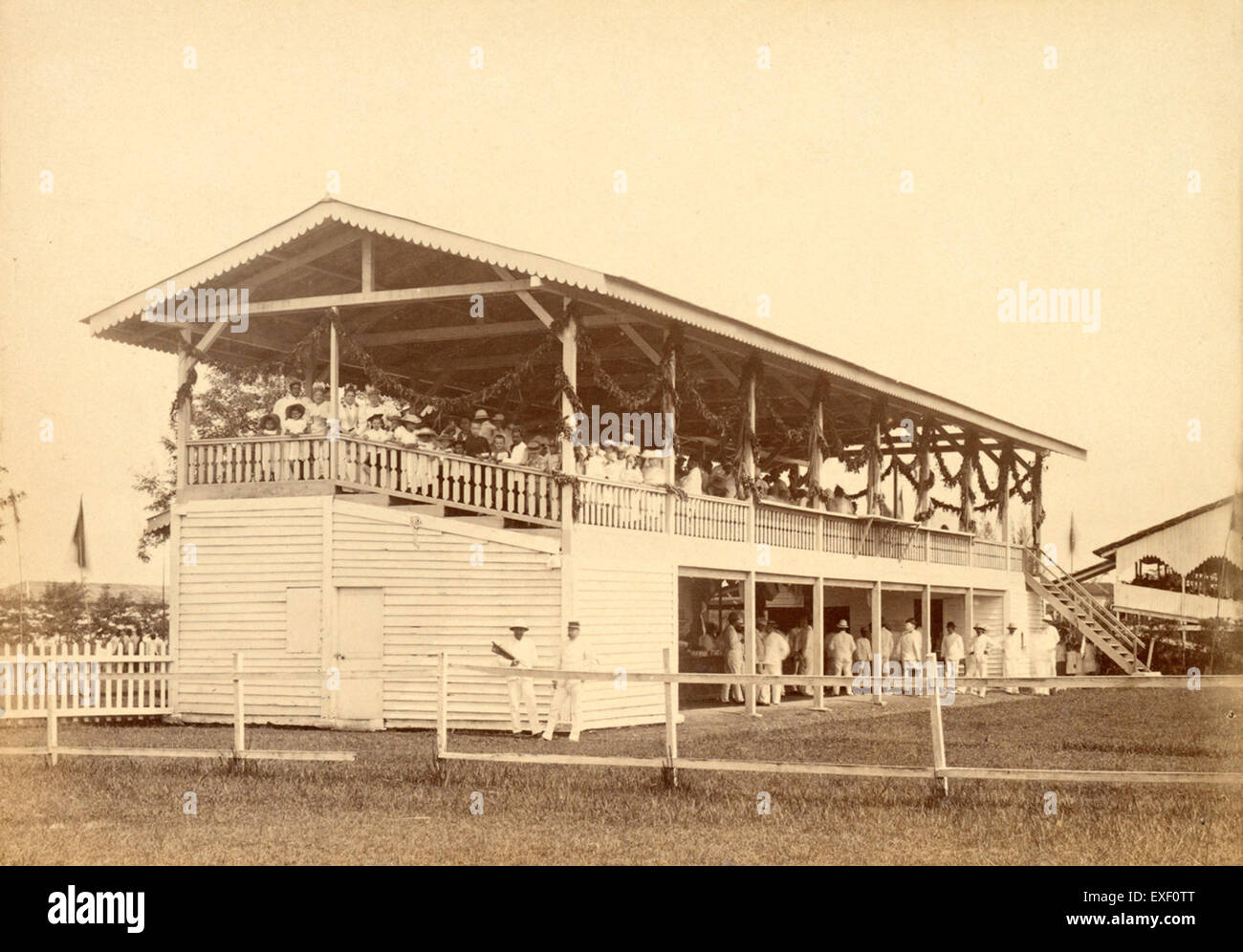 Tribune Track Stock Photos & Tribune Track Stock Images - Alamy