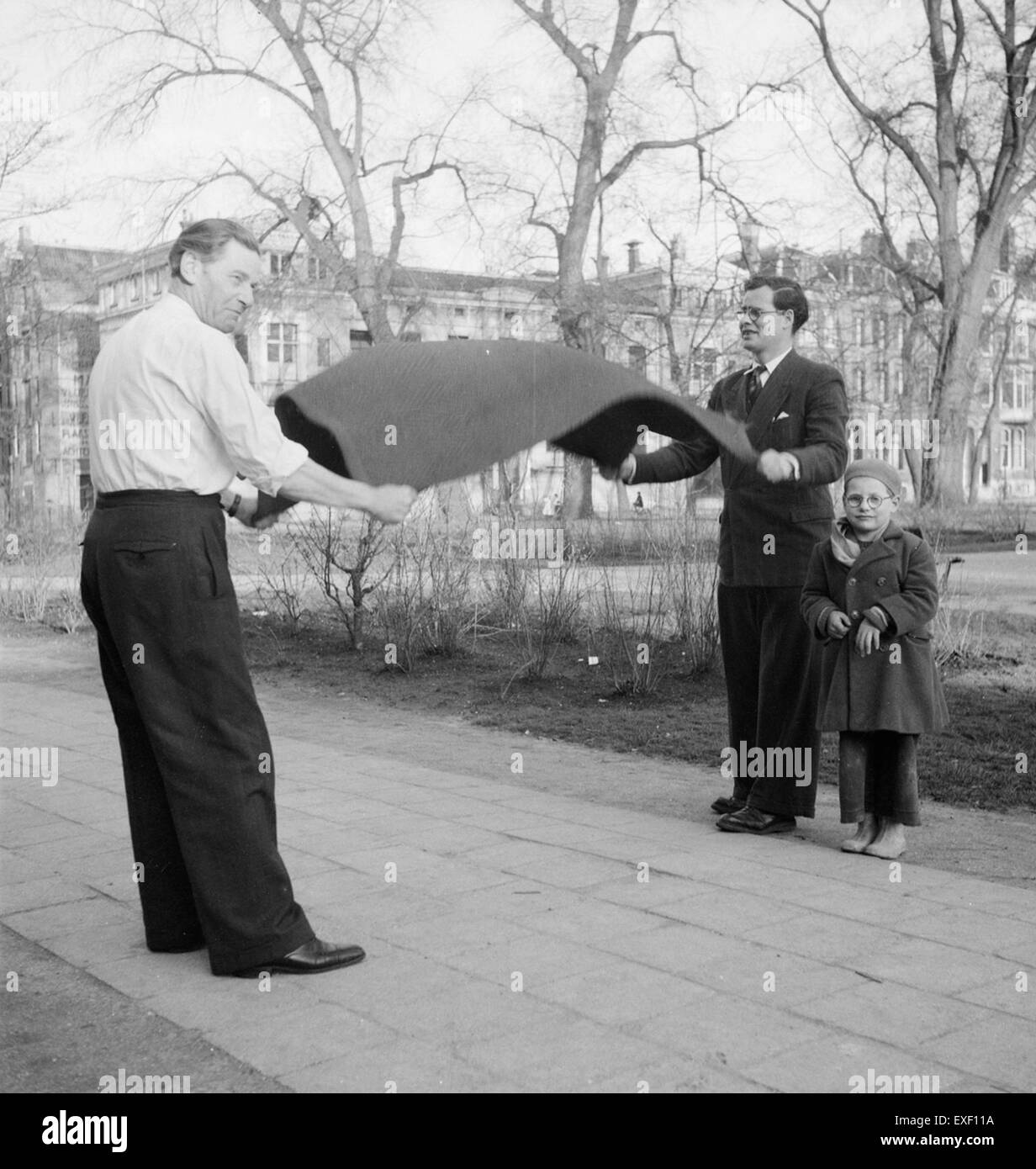 Spring cleaning history hi-res stock photography and images - Alamy