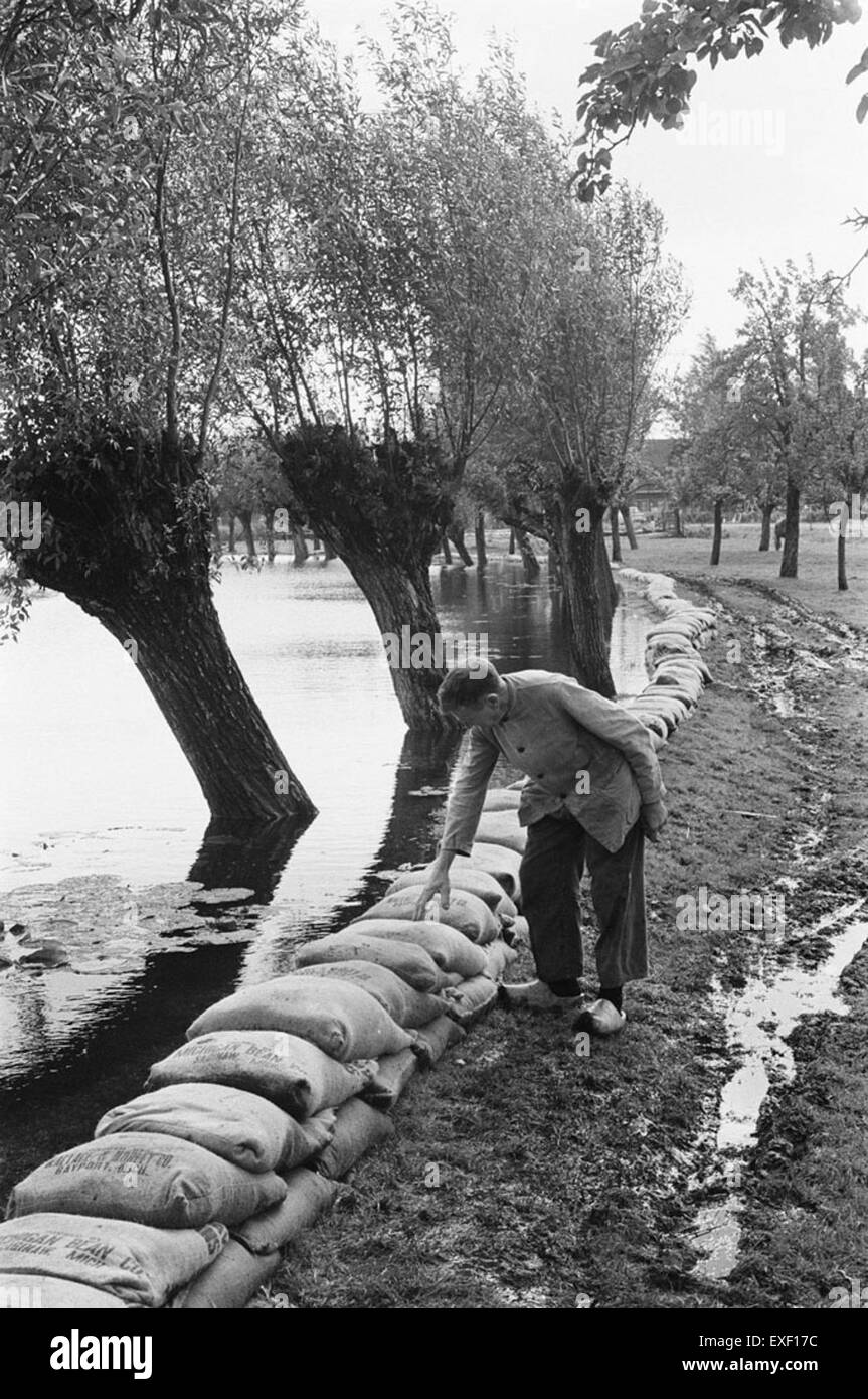 Wateroverlast hi-res stock photography and images - Alamy