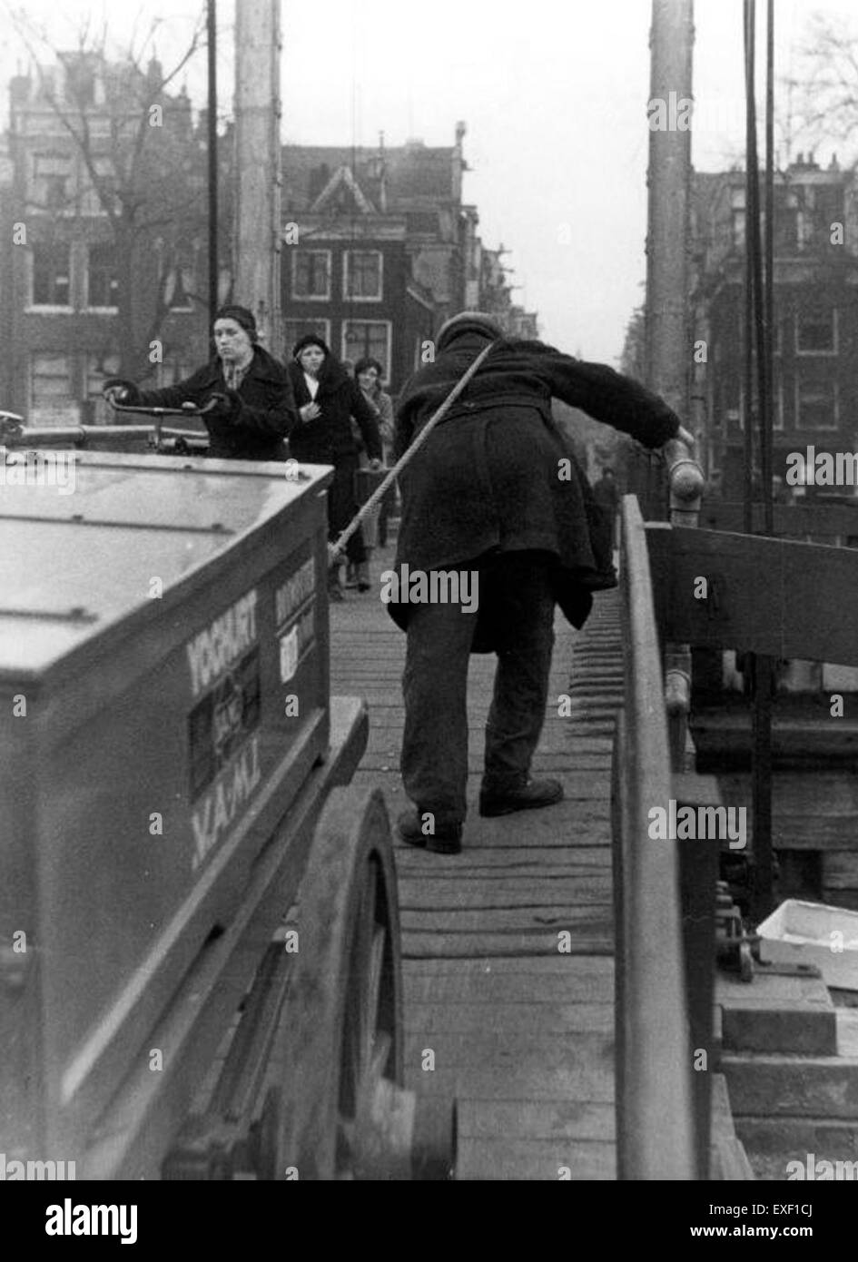 The Bruggentrekker is a historical human-powered draught-horse used in ...