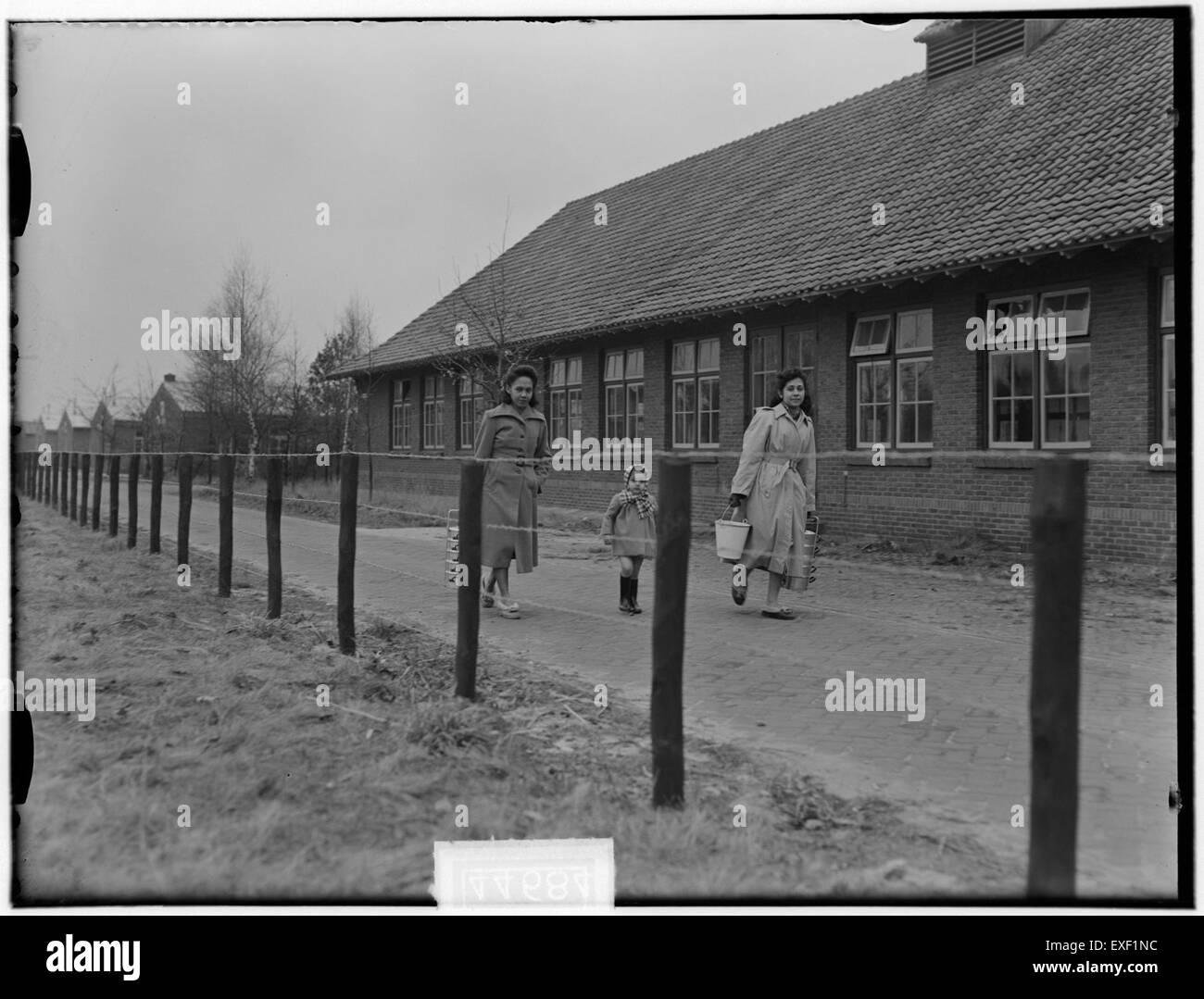 Displacement of people Black and White Stock Photos & Images - Alamy