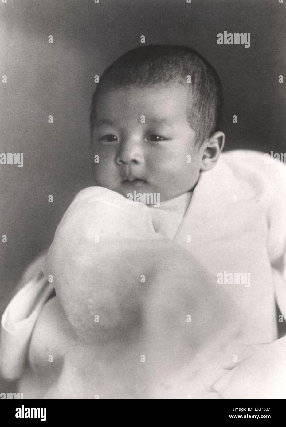The first photograph of Emperor Akihito of Japan marks an important ...