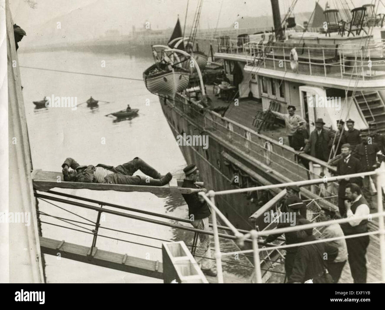 This image highlights the wounded soldiers of the First World War ...