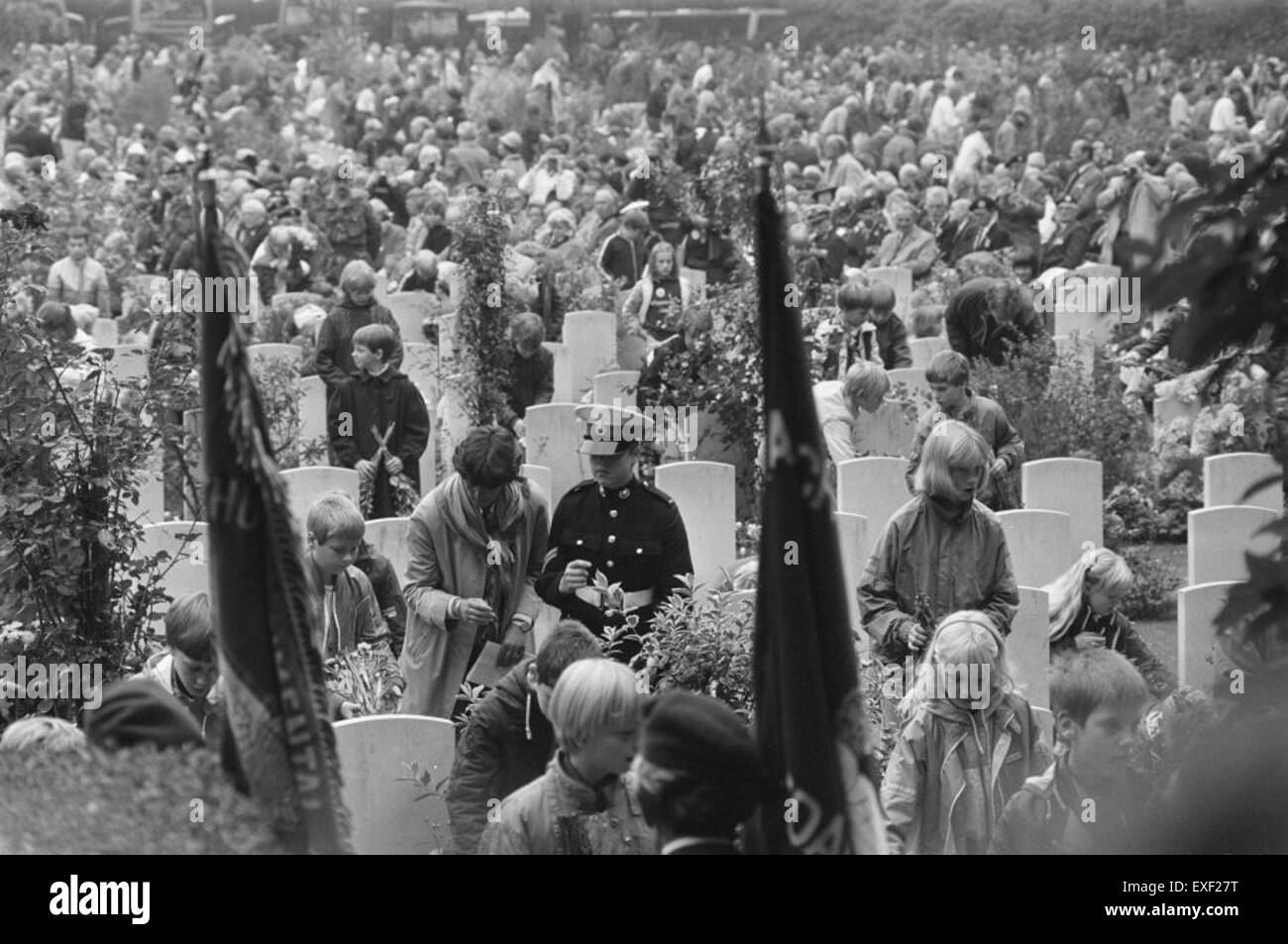 September 1944 hi-res stock photography and images - Alamy