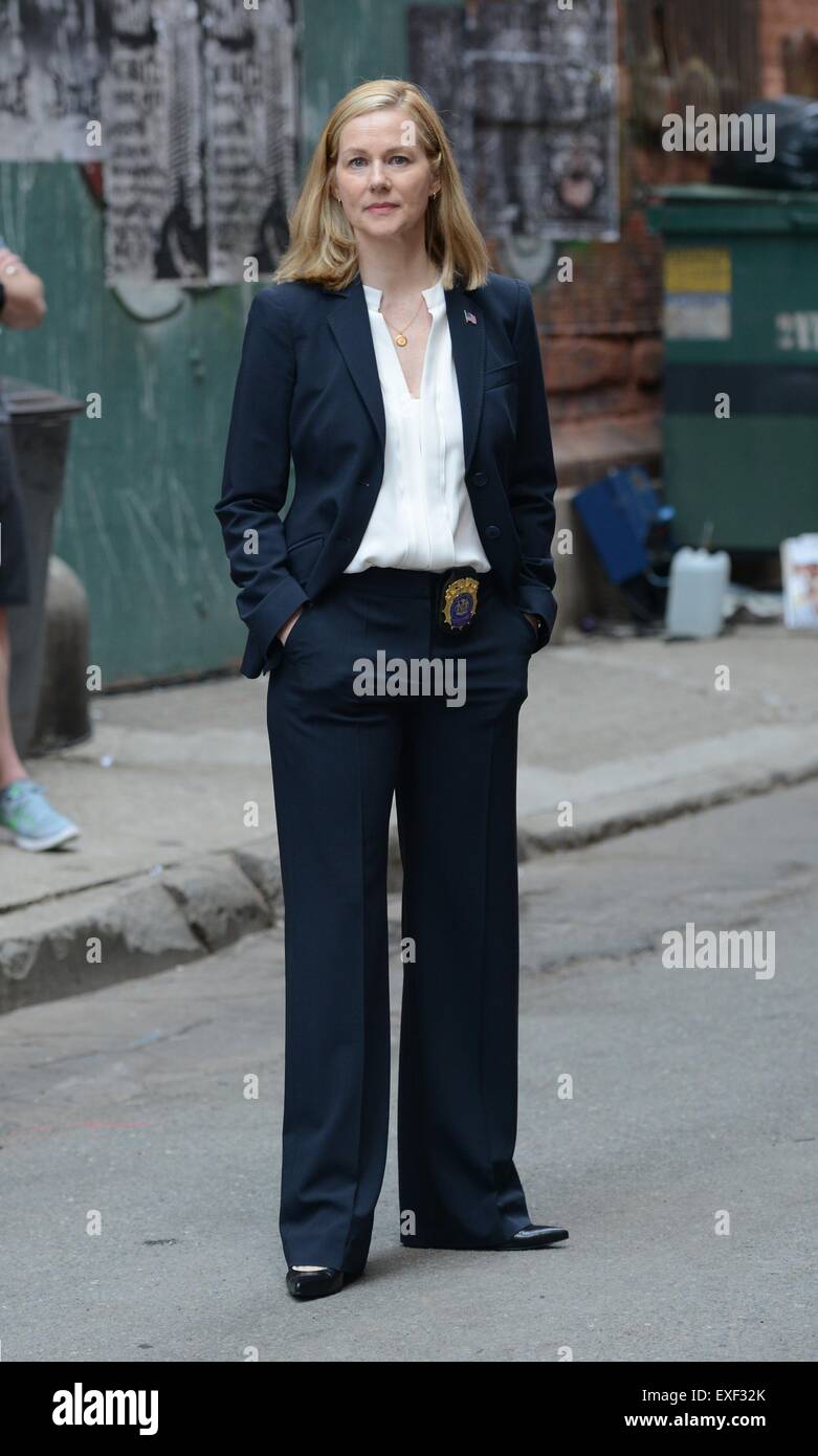 Teenage Mutant Ninja Turtles 2' movie set Featuring: Laura Linney Where ...