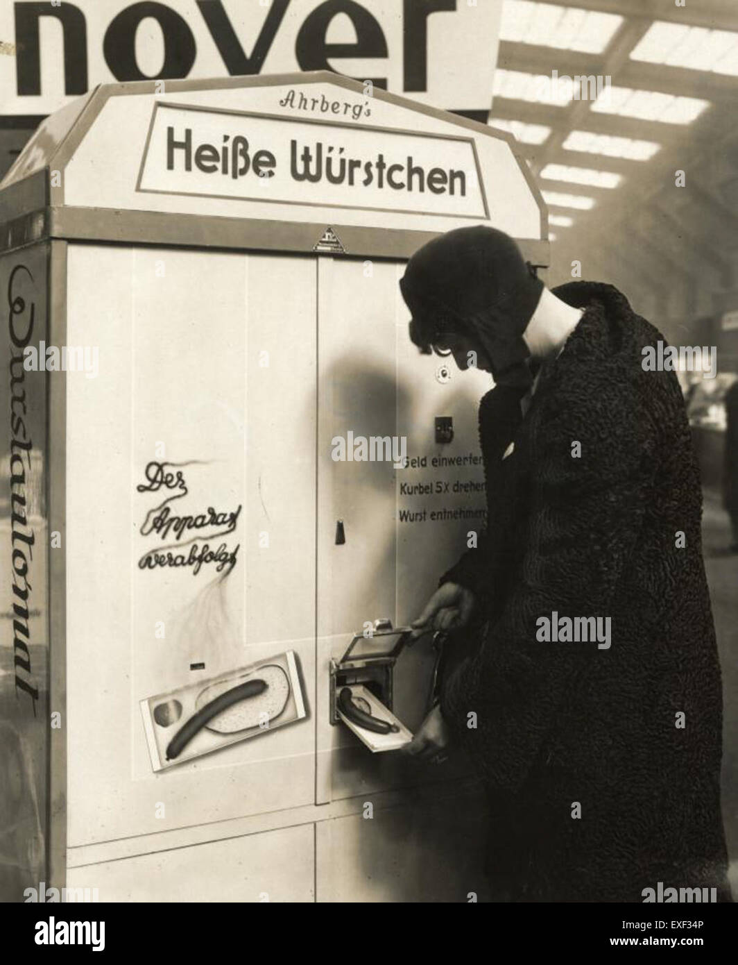 This historical vending machine, known as an 'Automaat voor broodjes ...