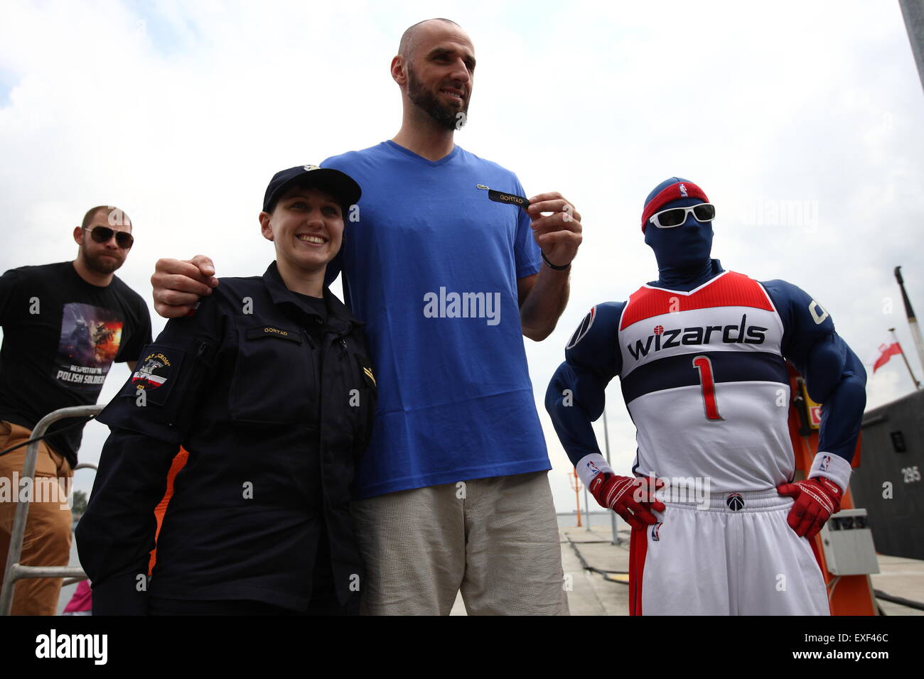 Nba player polish naval base hi-res stock photography and images - Alamy