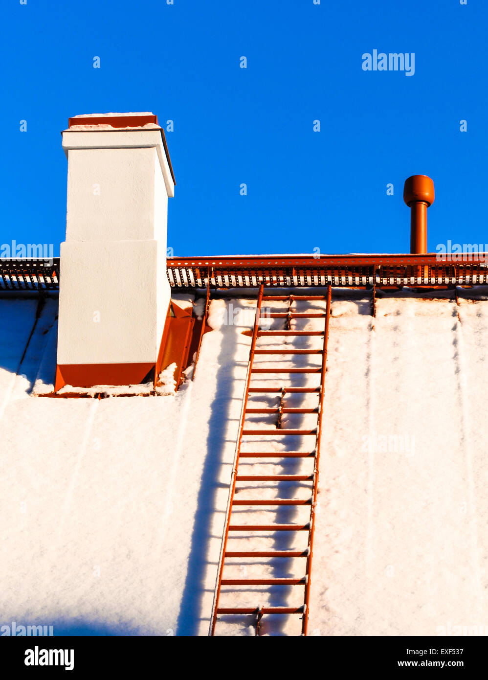 Roof top ladder hi-res stock photography and images - Alamy