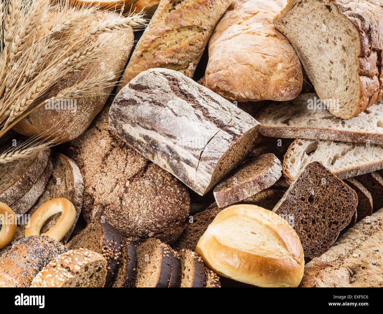 Different types of bread. Food background Stock Photo - Alamy