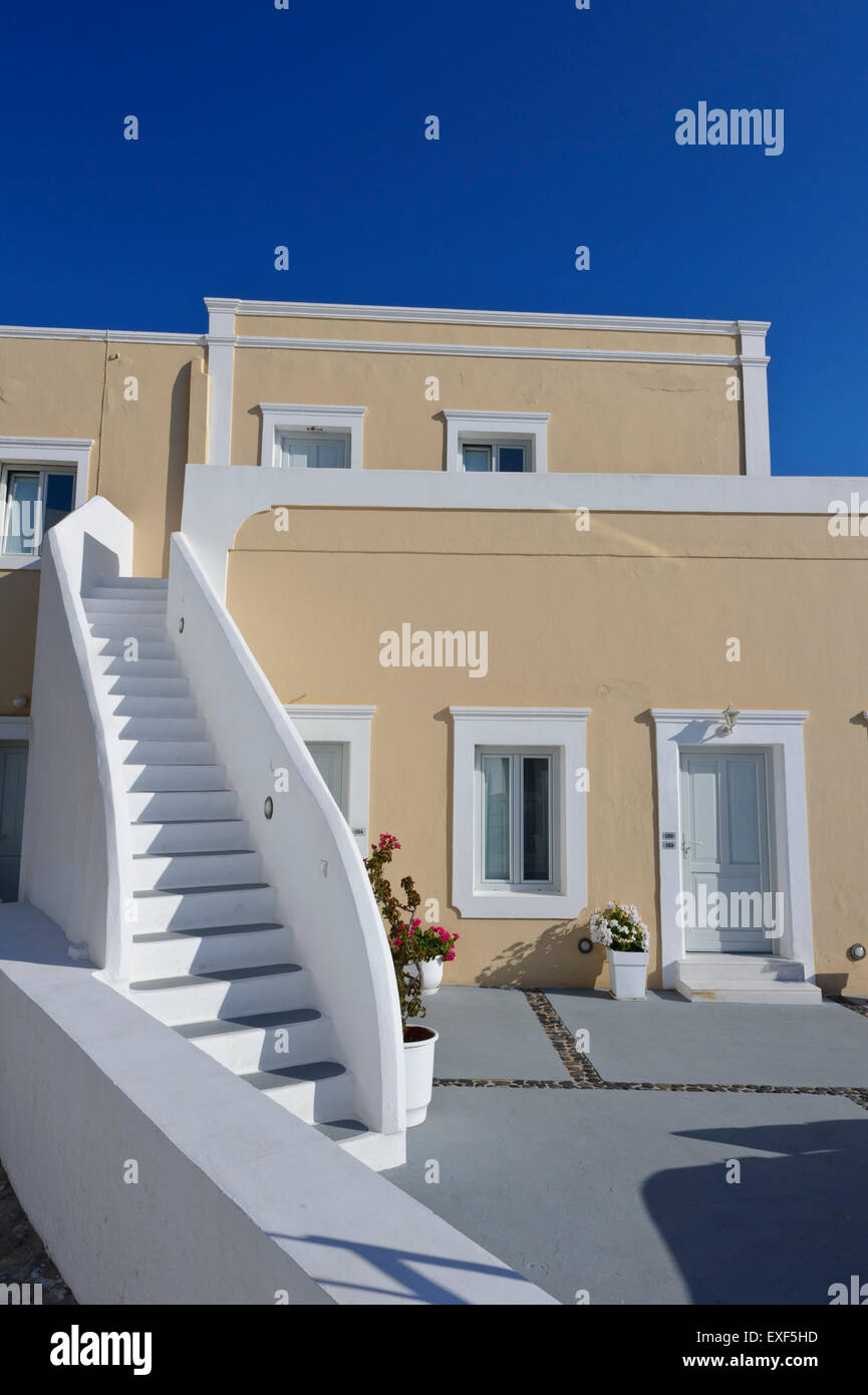 Modern greek house hi-res stock photography and images - Alamy