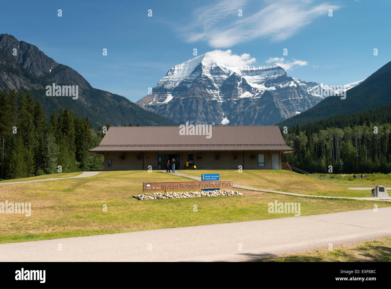 Mount Robson highest peak in Canadian Rockies Stock Photo - Alamy