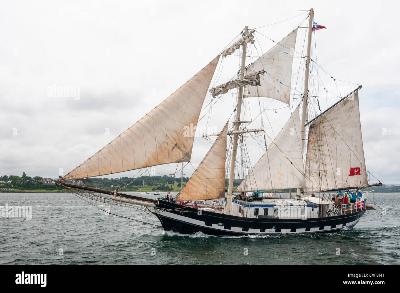 Fully rigged sailing ship hi-res stock photography and images - Alamy
