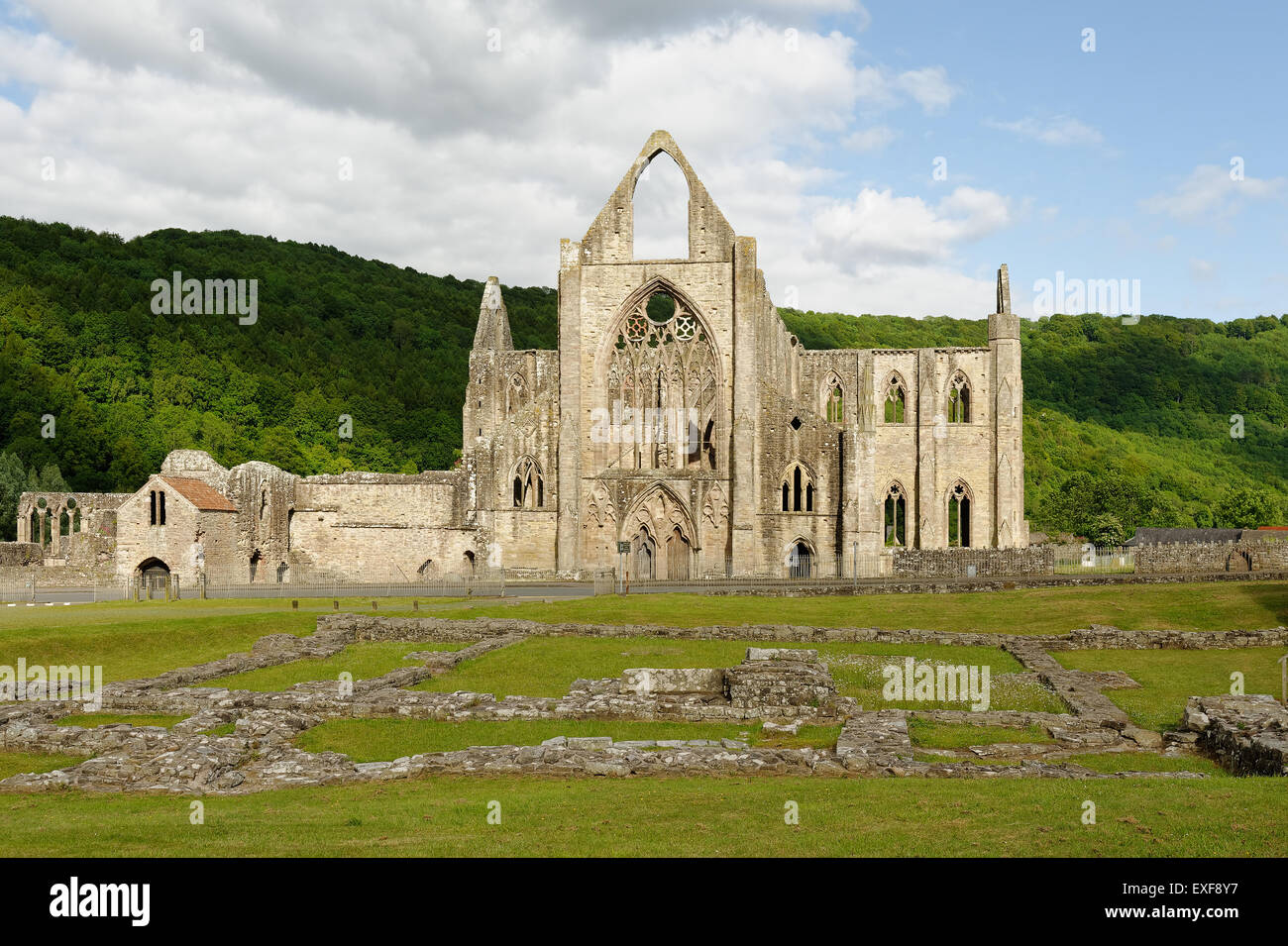 Medieval abbey tintern hi-res stock photography and images - Alamy