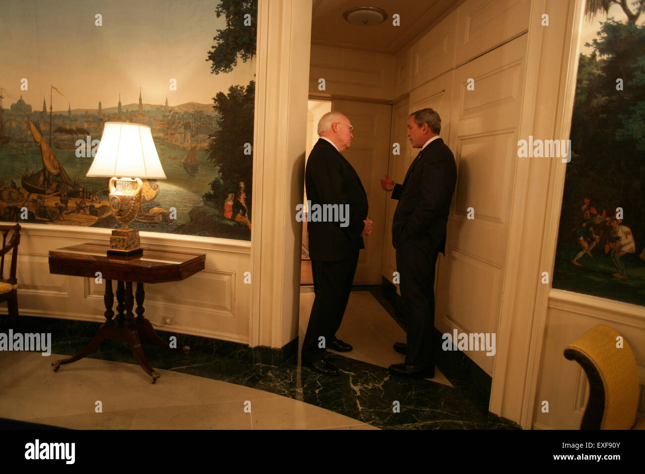 Bush and Vice President Cheney in the Diplomatic Reception Room Stock ...