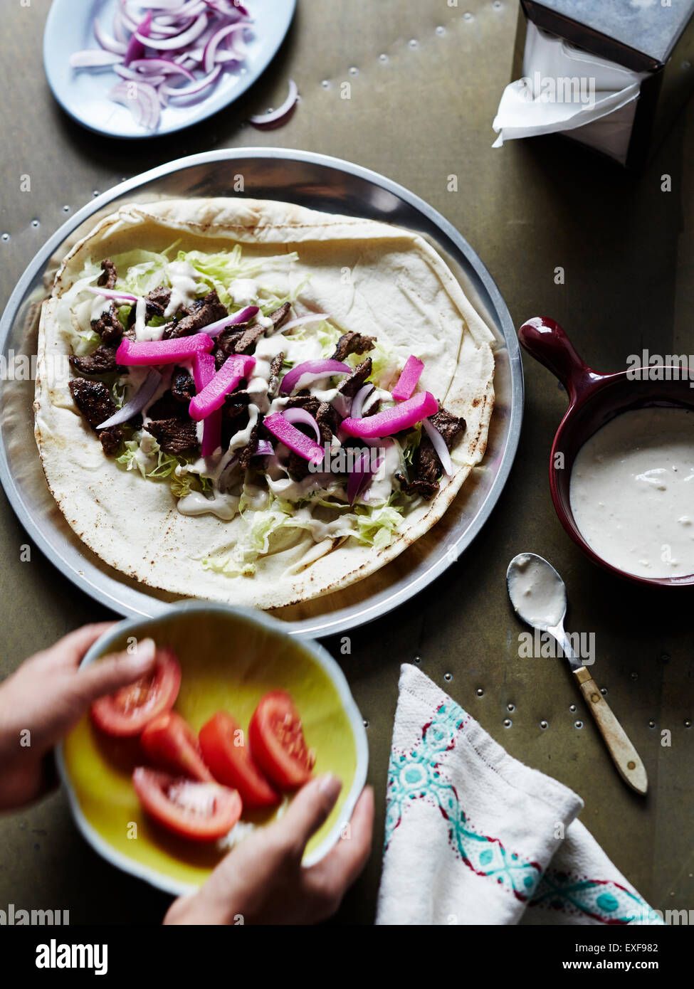 Sharwarma hi-res stock photography and images - Alamy