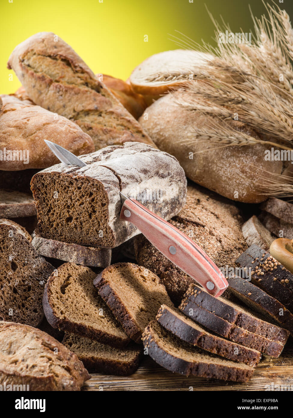Different types of bread. Food background Stock Photo - Alamy